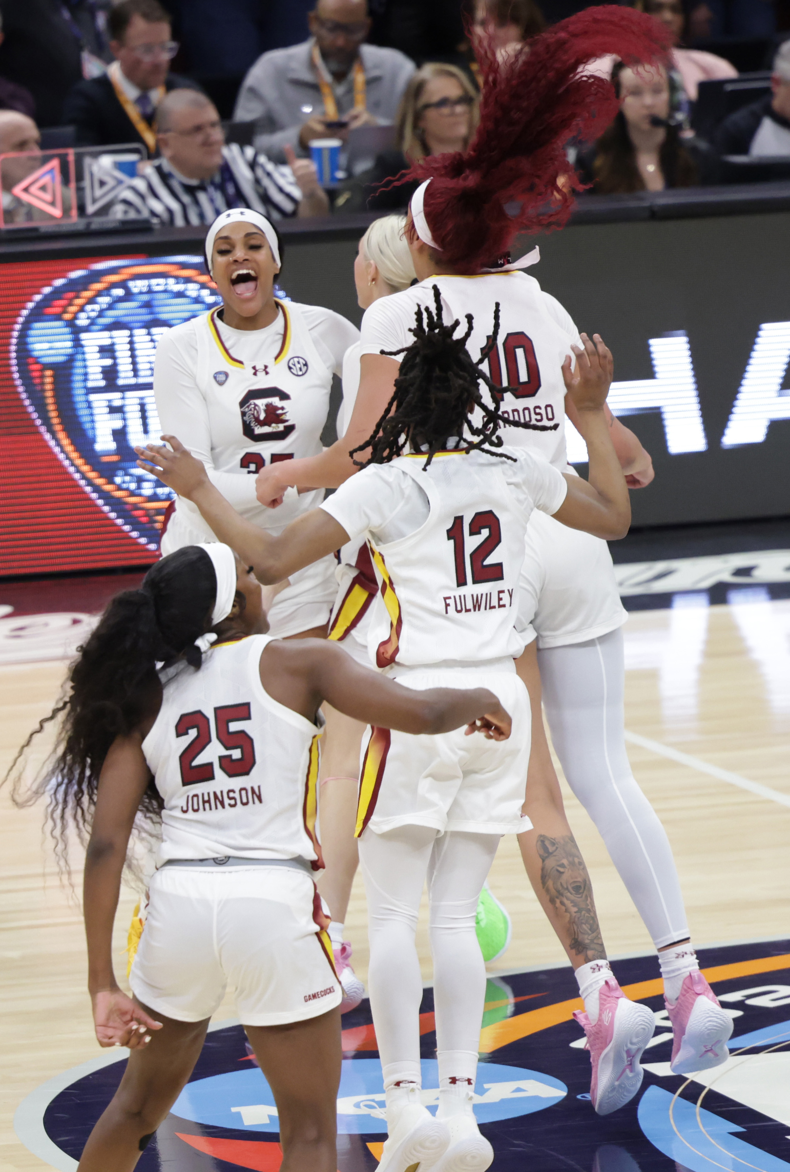 Iowa vs. South Carolina in NCAA Women's Final Four championship game ...