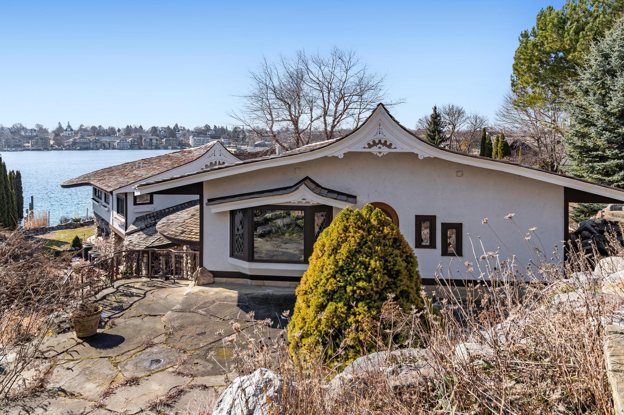 1 Thistle Downs on Charlevoix's Round Lake on market for $5.9M - mlive.com