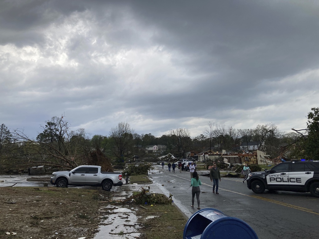 Tornadoes slam Arkansas, shredding rooftops and tossing cars - pennlive.com