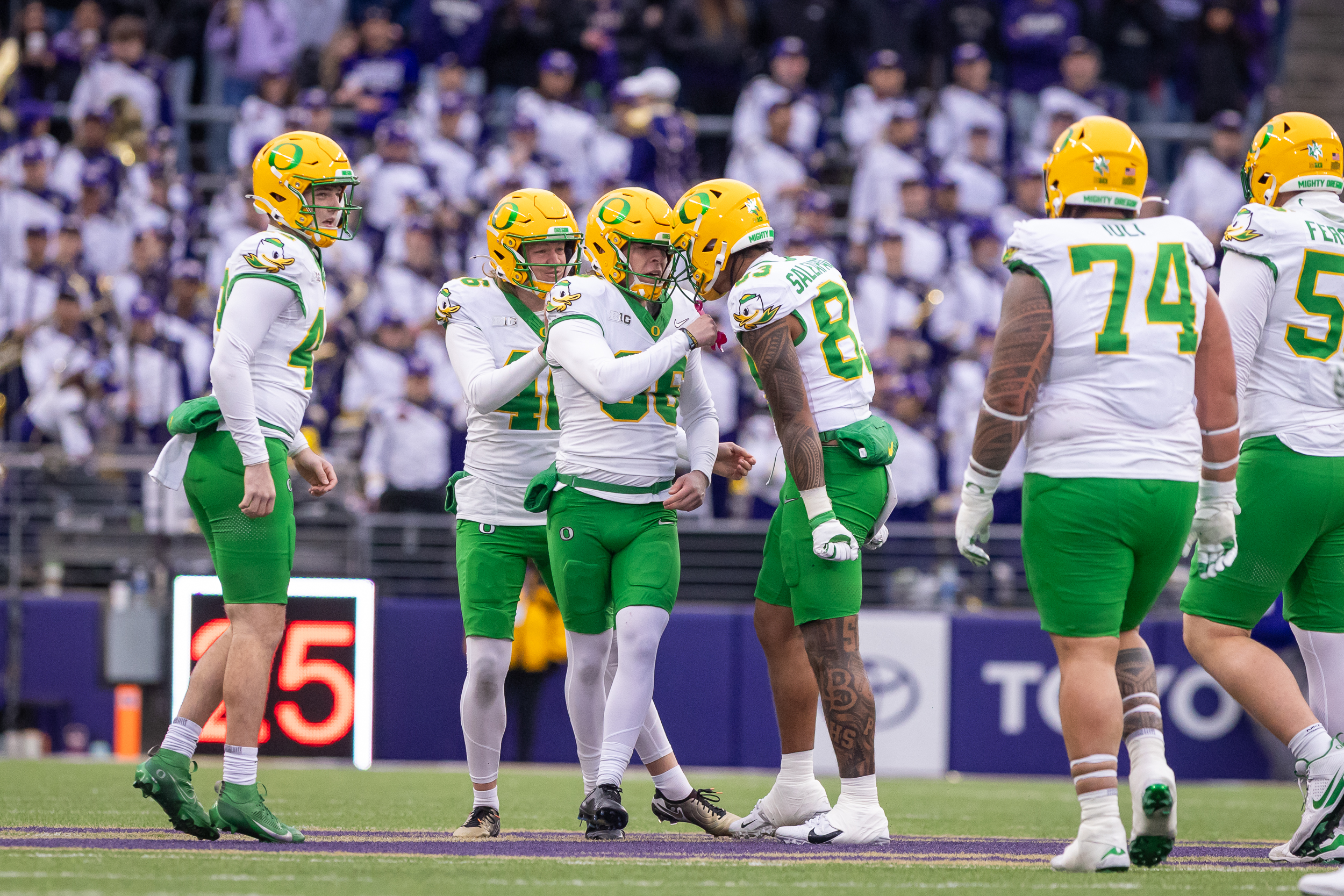 No. 6 Oregon Ducks vs. Washington Huskies: Nov. 29, 2025 - oregonlive.com
