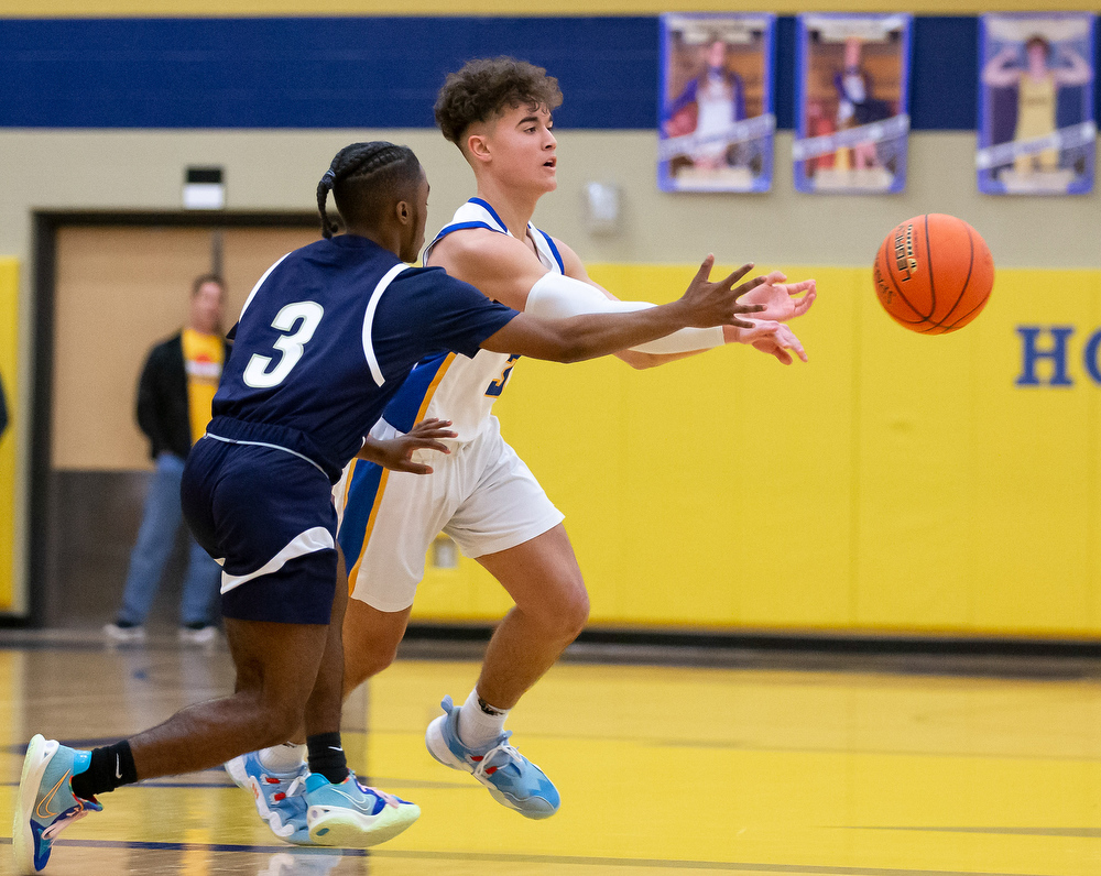 Middletown defeats Bishop McDevitt 57-44 in D3-4A boys basketball ...