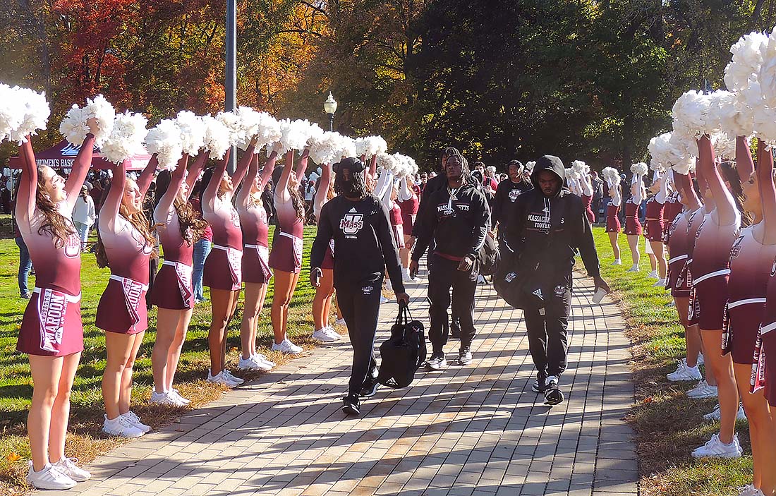 UMass Football vs Missouri 10/12/24 - masslive.com