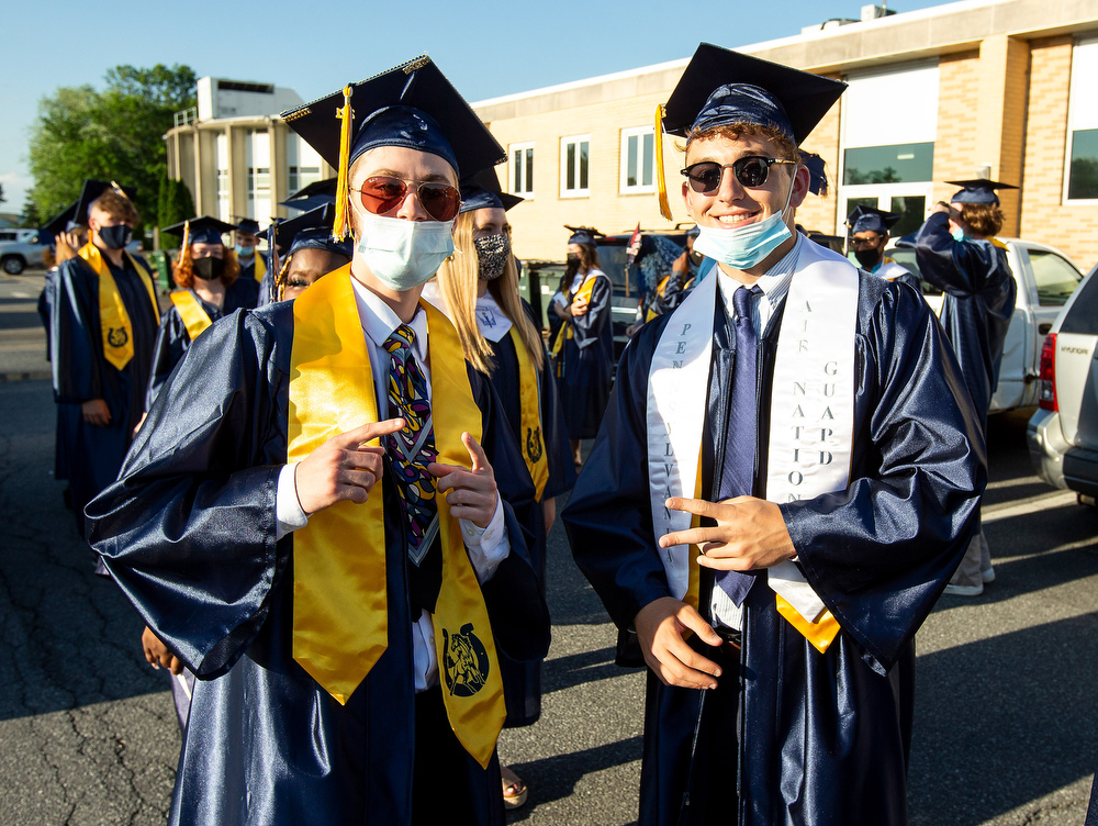 Cedar Cliff High School 2021 Graduation - pennlive.com