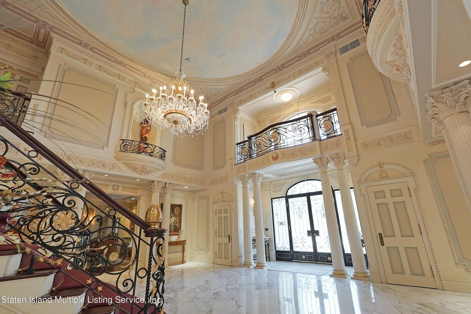 Look inside: Staten Island's 'REAL' Godfather House for sale. Price ...