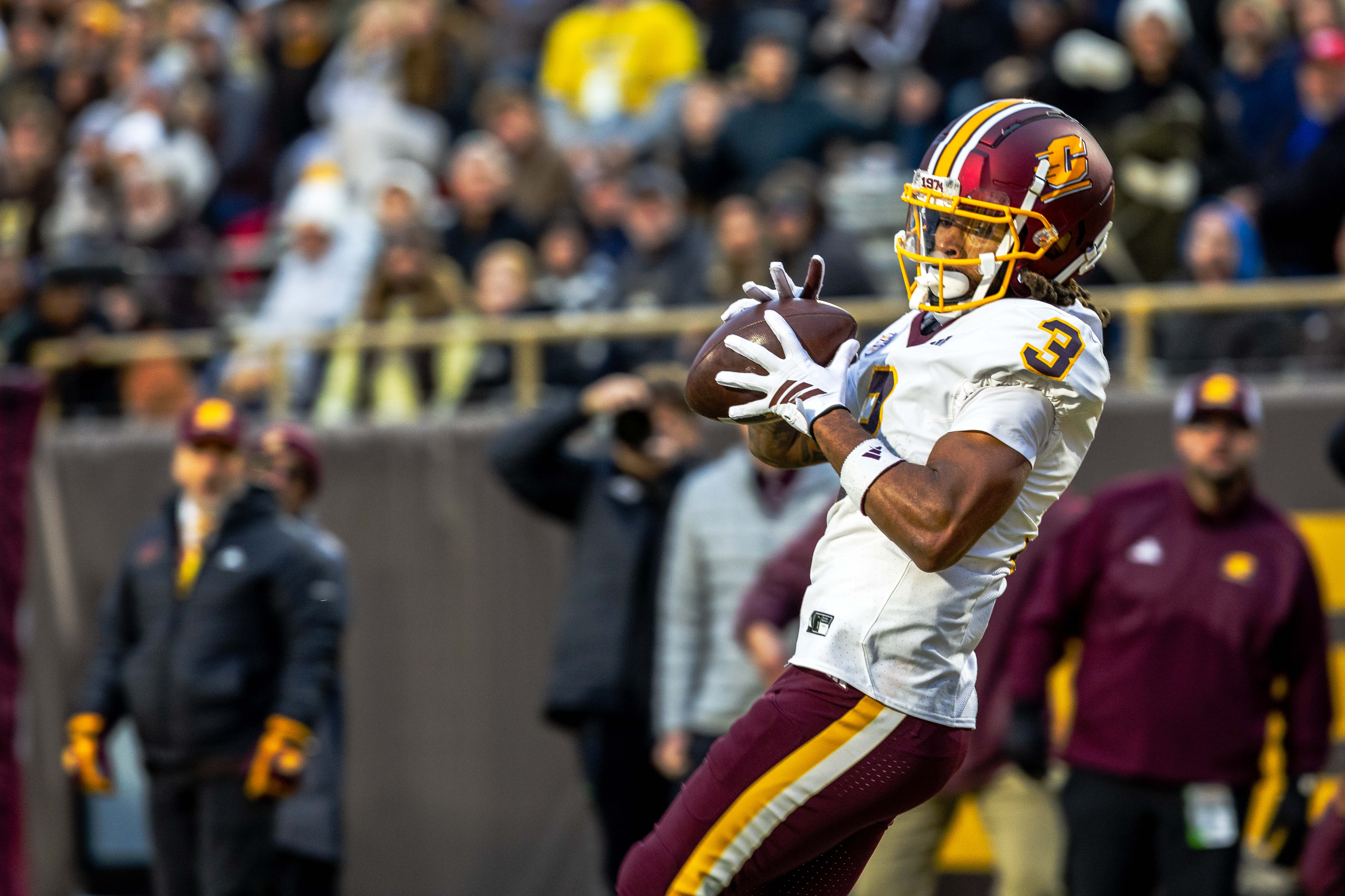 Western Michigan hosts Central Michigan in rivalry football game ...