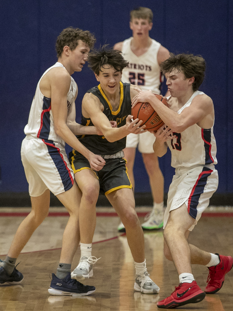 Cedar Cliff boys blow out Red Land 60-24 - pennlive.com