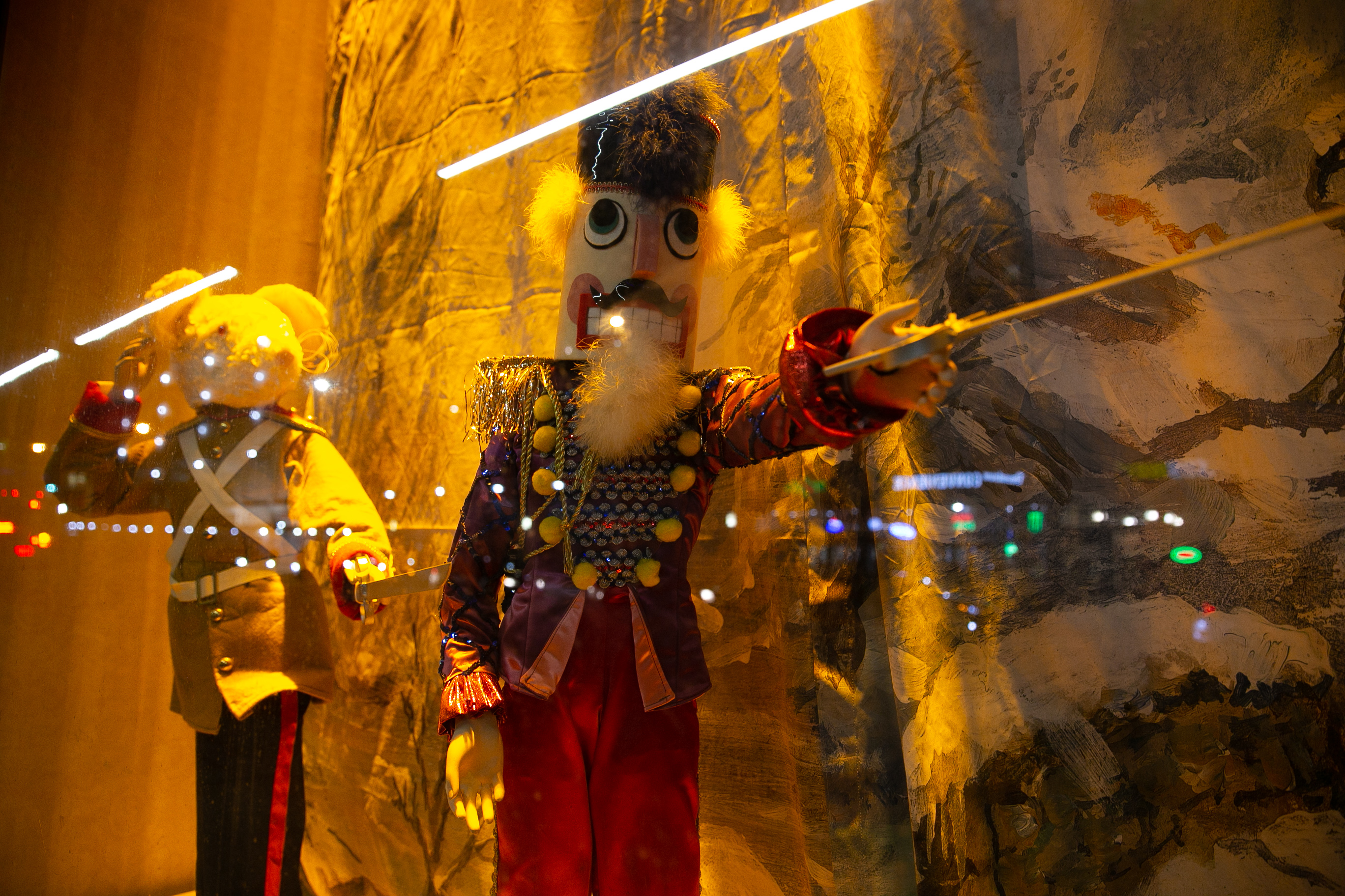 Historic Higbee windows showcase "The Nutcracker" at JACK Casino ...