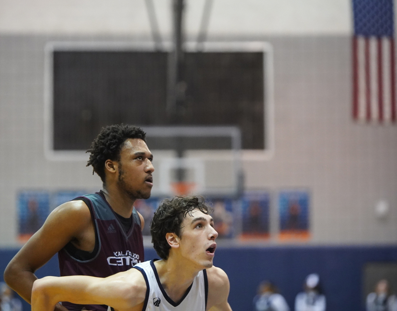 Kalamazoo Central defeats Loy Norrix, 52-45 - mlive.com