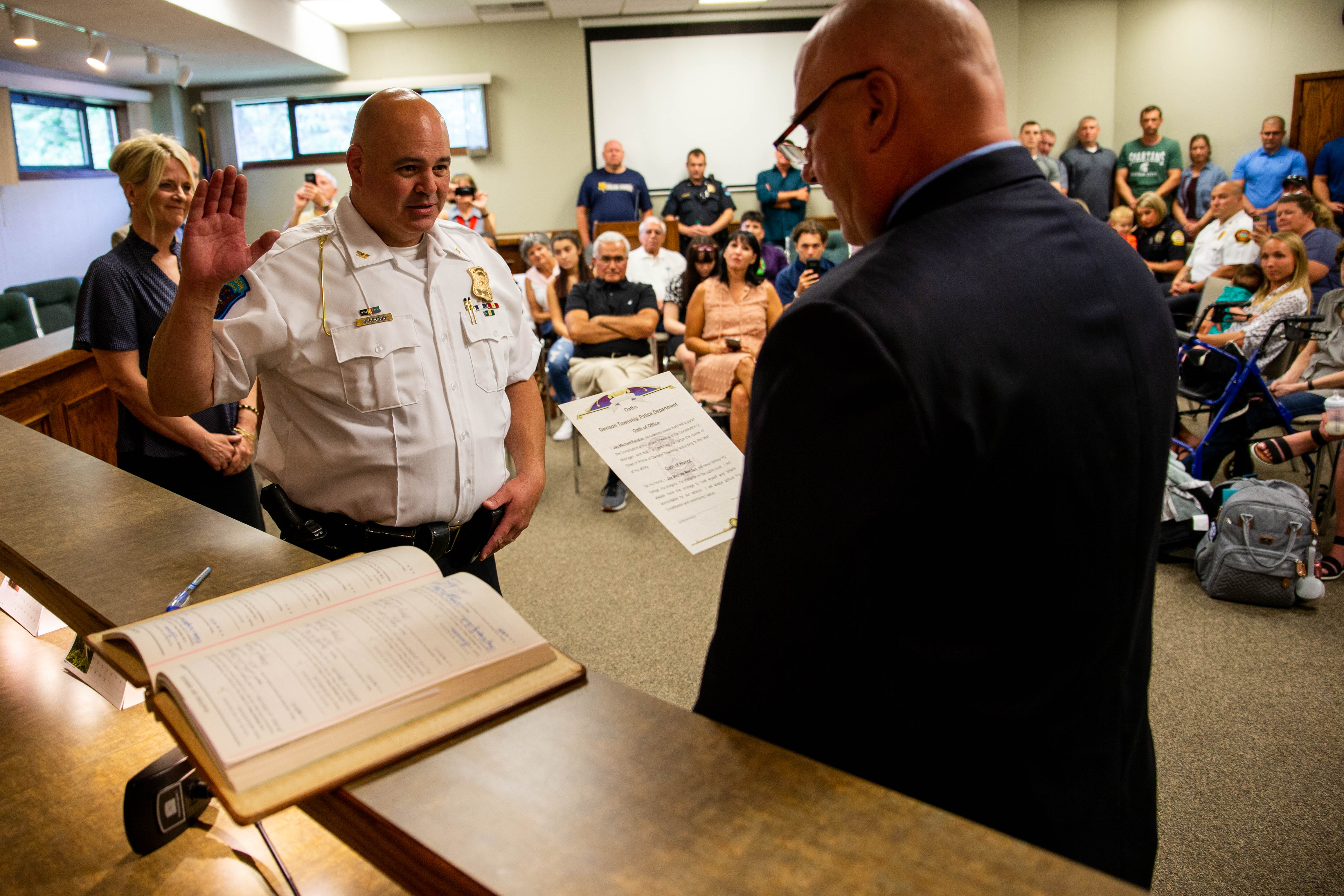 Davison Township inducts new chief of police during swearing-in ...