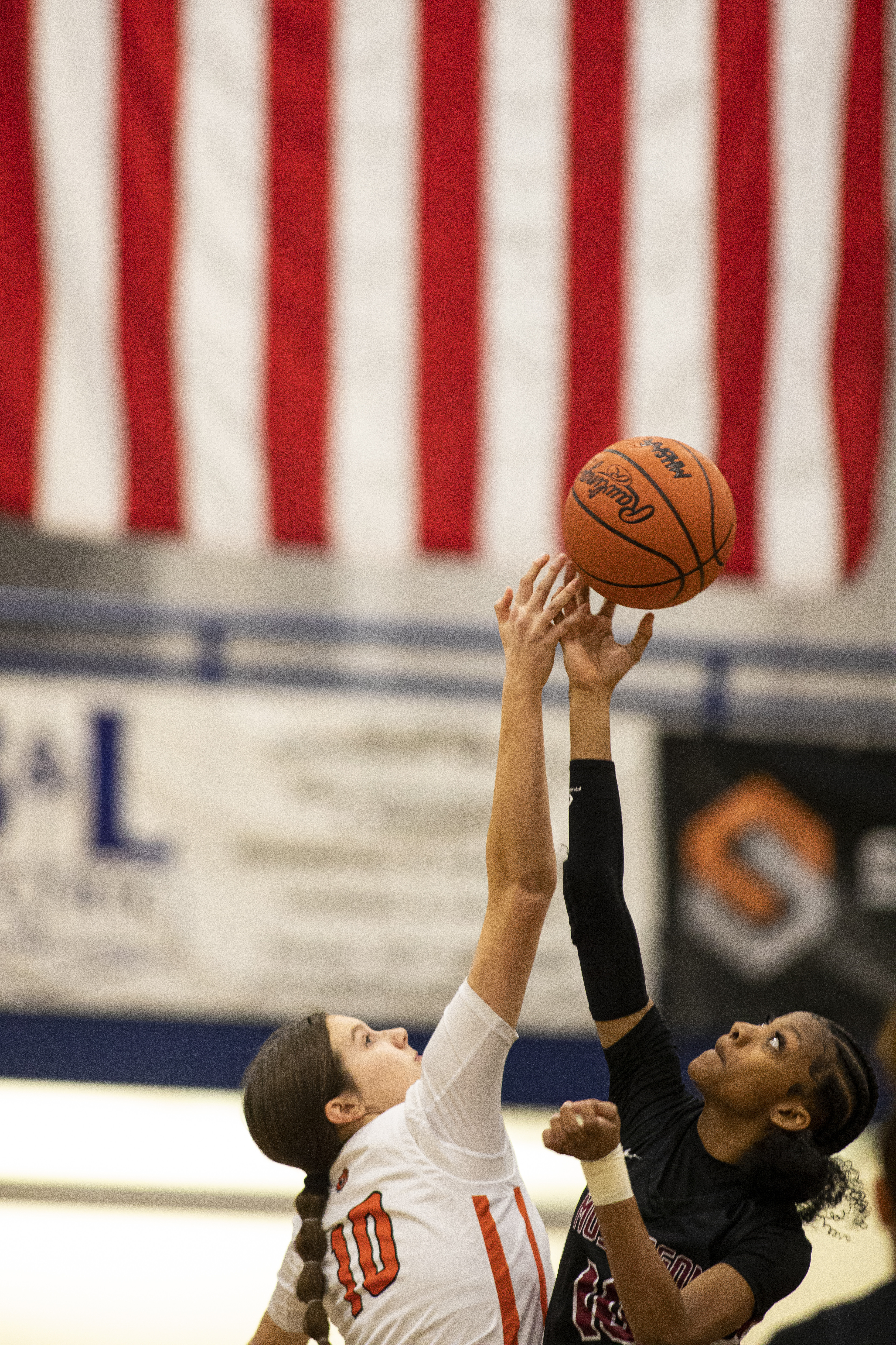 Muskegon falls to Byron Center 43-62 - mlive.com