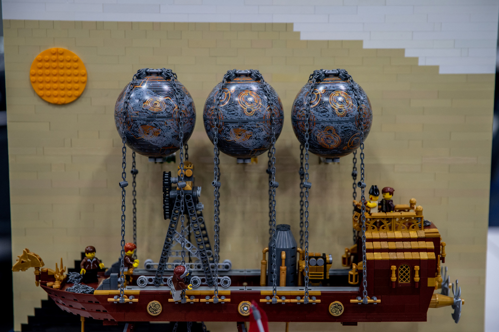 Bricks Cascade LEGO Fan Expo at the Oregon Convention Center May 13-14 ...