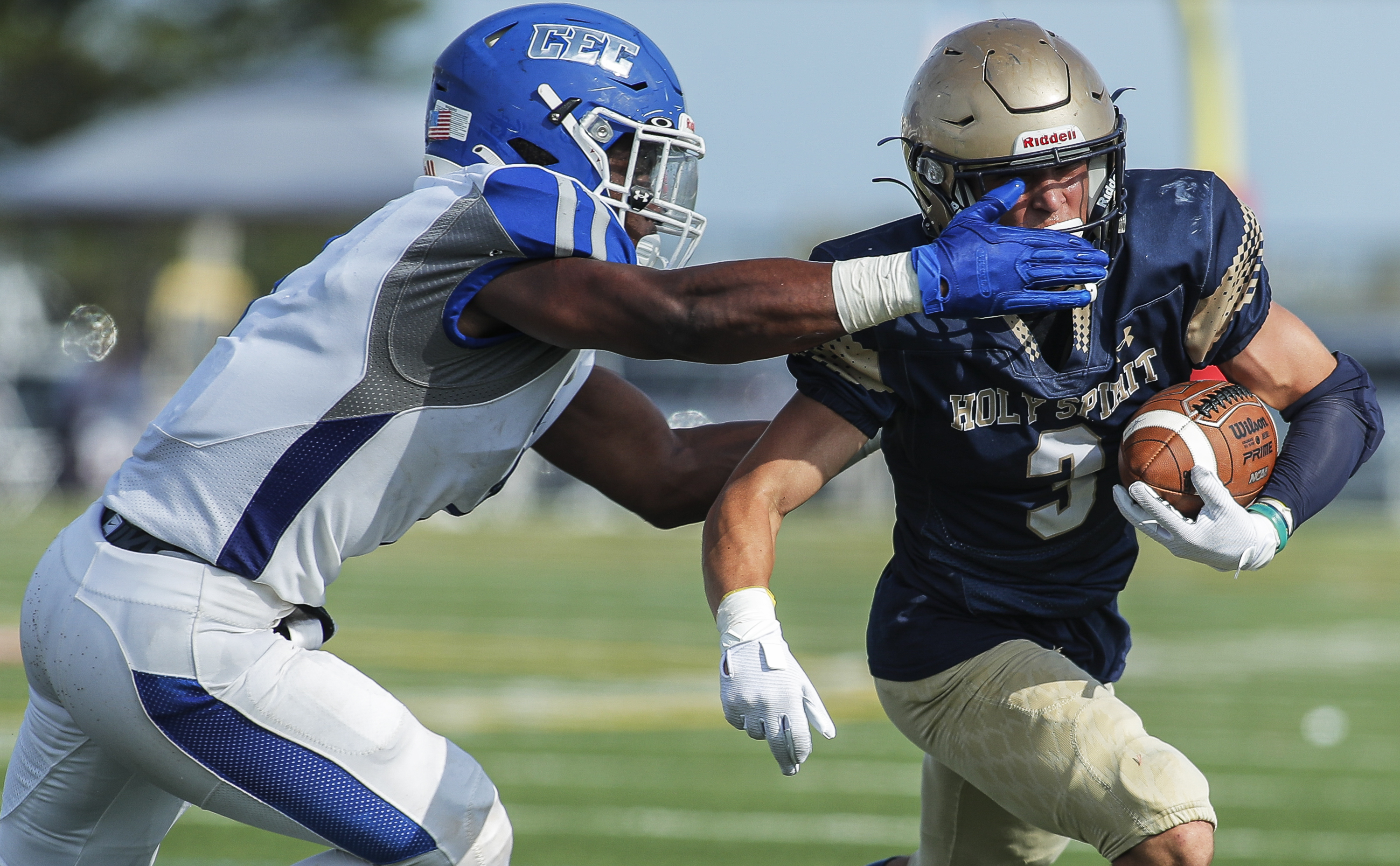 Football: Holy Spirit vs. Conwell Egan (Pa.); Battle at the Beach ...