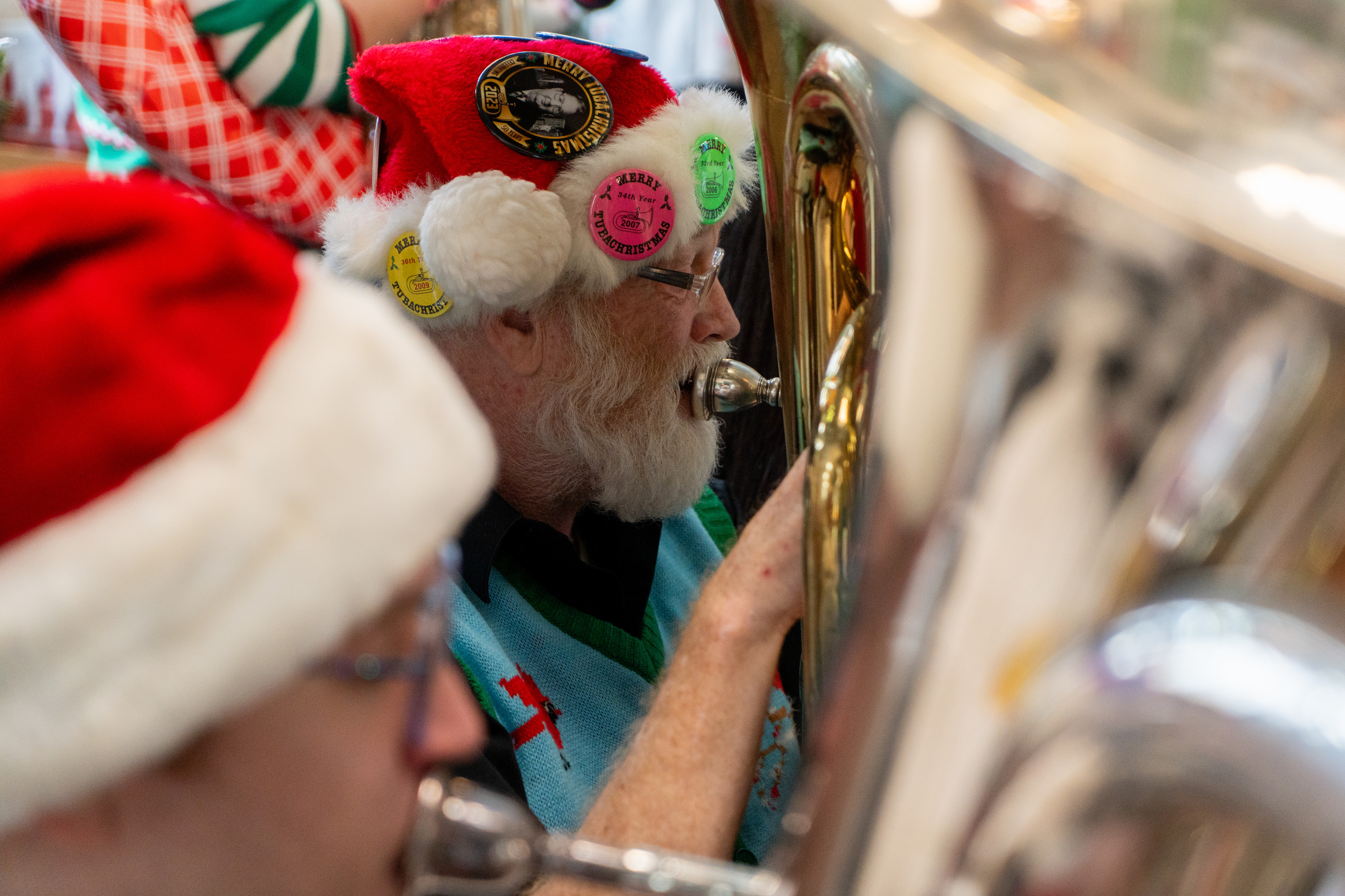 U-M Flint Music Department throws a ‘Tuba Christmas’ at Flint Farmers ...