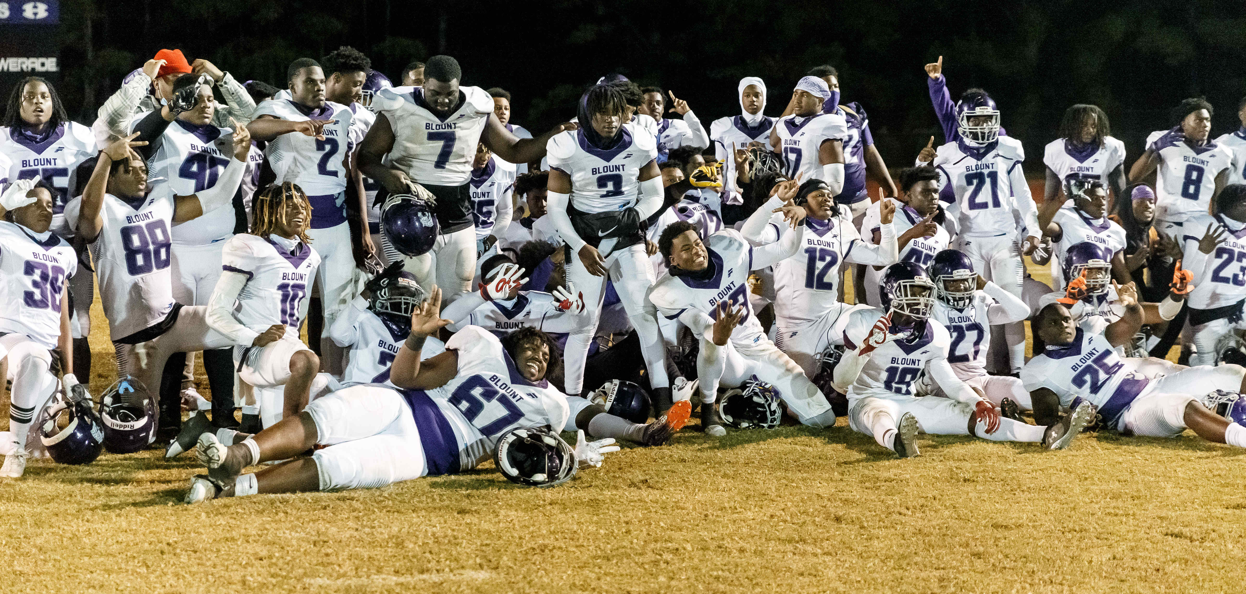 Blount at Hueytown Football - Playoffs - al.com