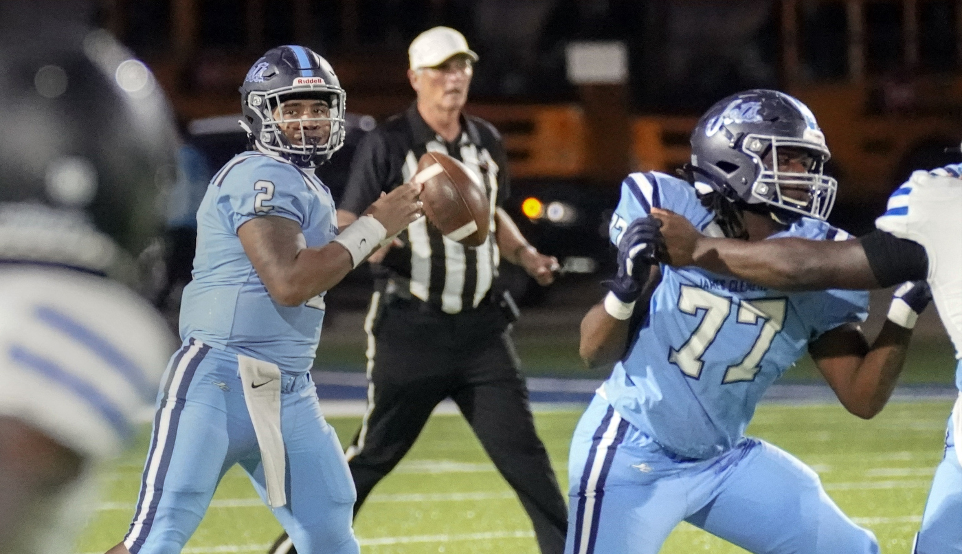Florence vs. James Clemens High School Football Sept. 16, 2022 - al.com