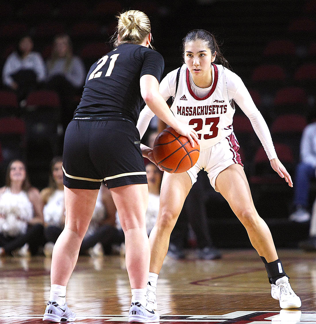 UMass Women's Basketball vs Army 11/23/24 - masslive.com
