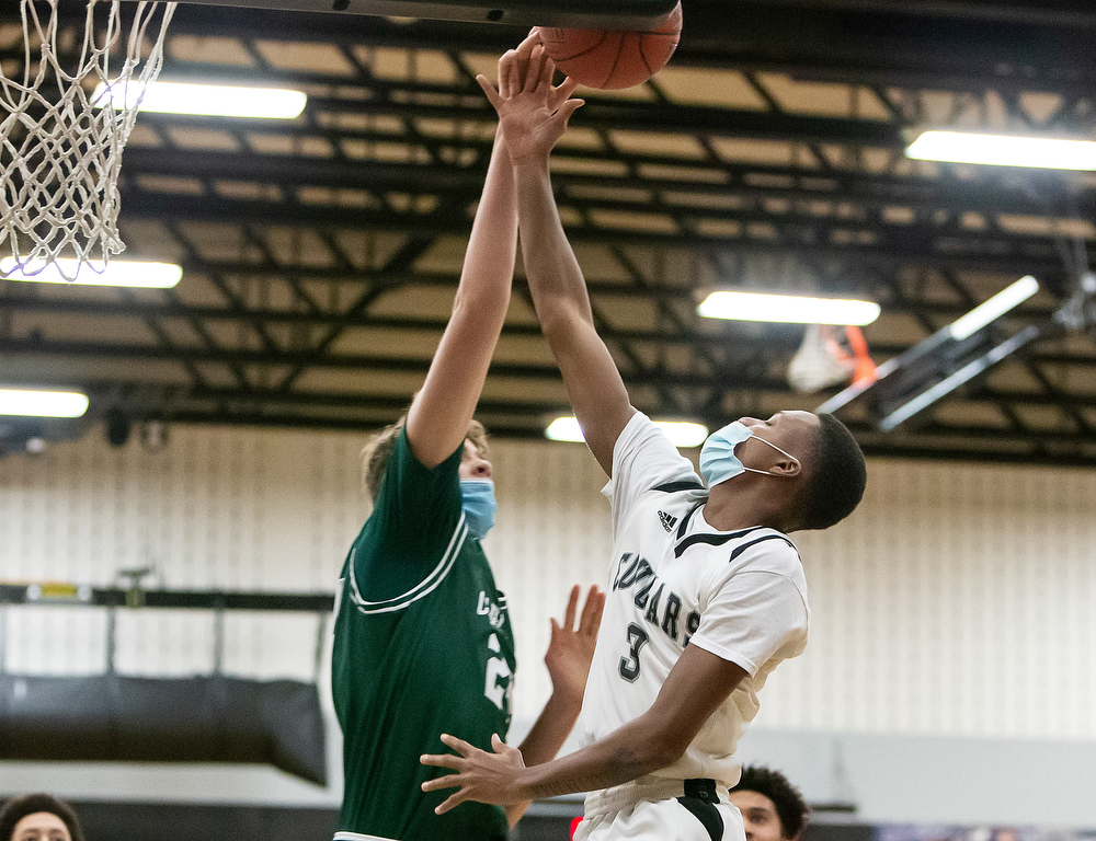 Harrisburg defeated Carlisle 75-64 in boys high school basketball ...