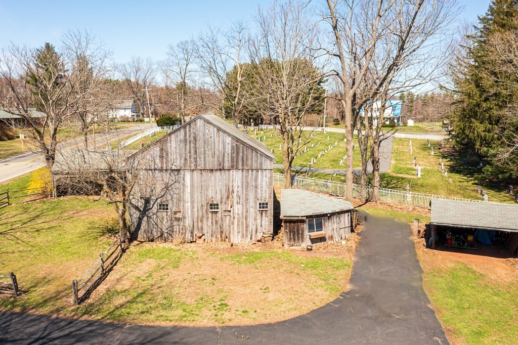 House of the Week: 15 acre, 4-bedroom home with 'farm potential' on the ...