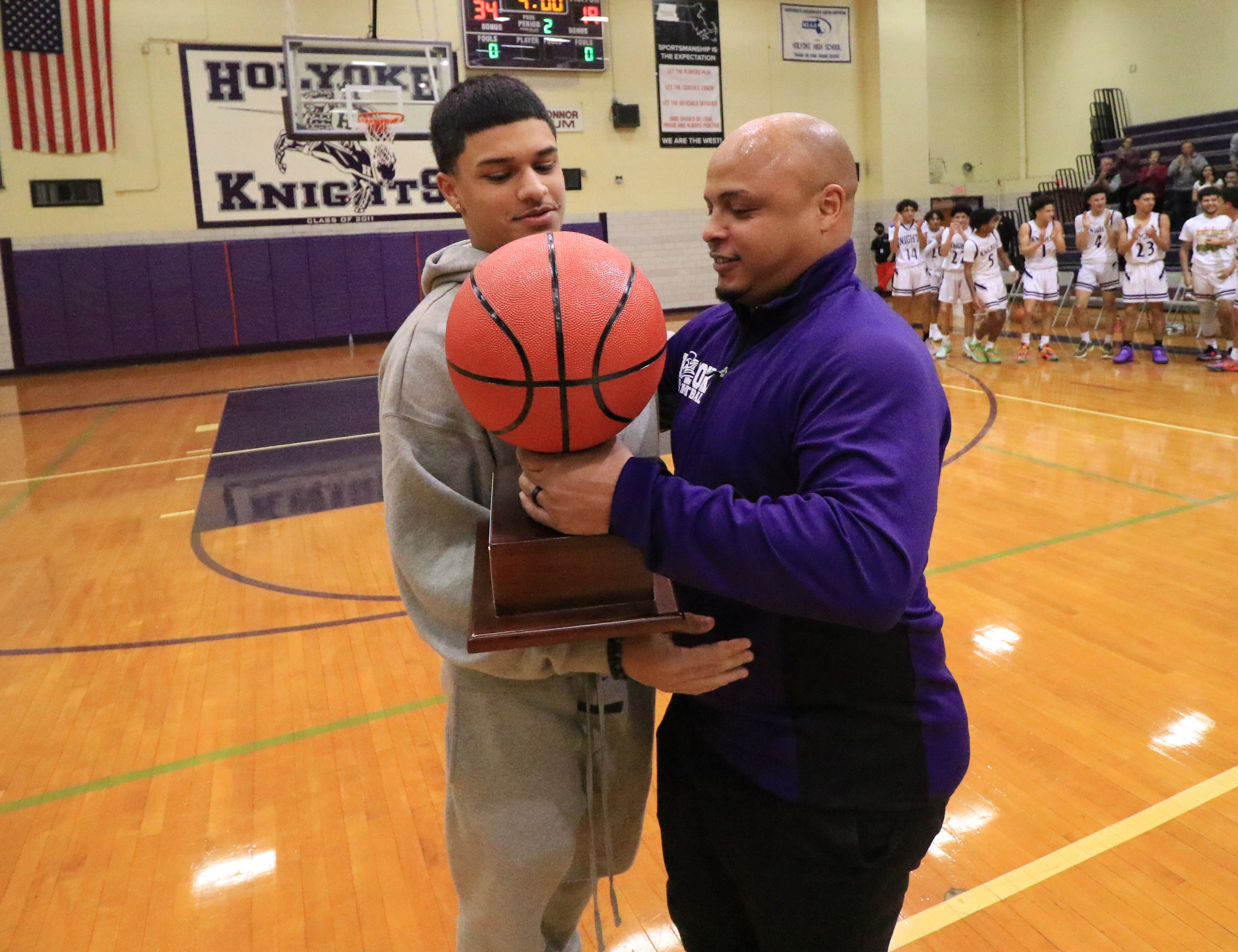 Holyoke's Jael Cabrera receives John "Honey" Lahovich Award - masslive.com
