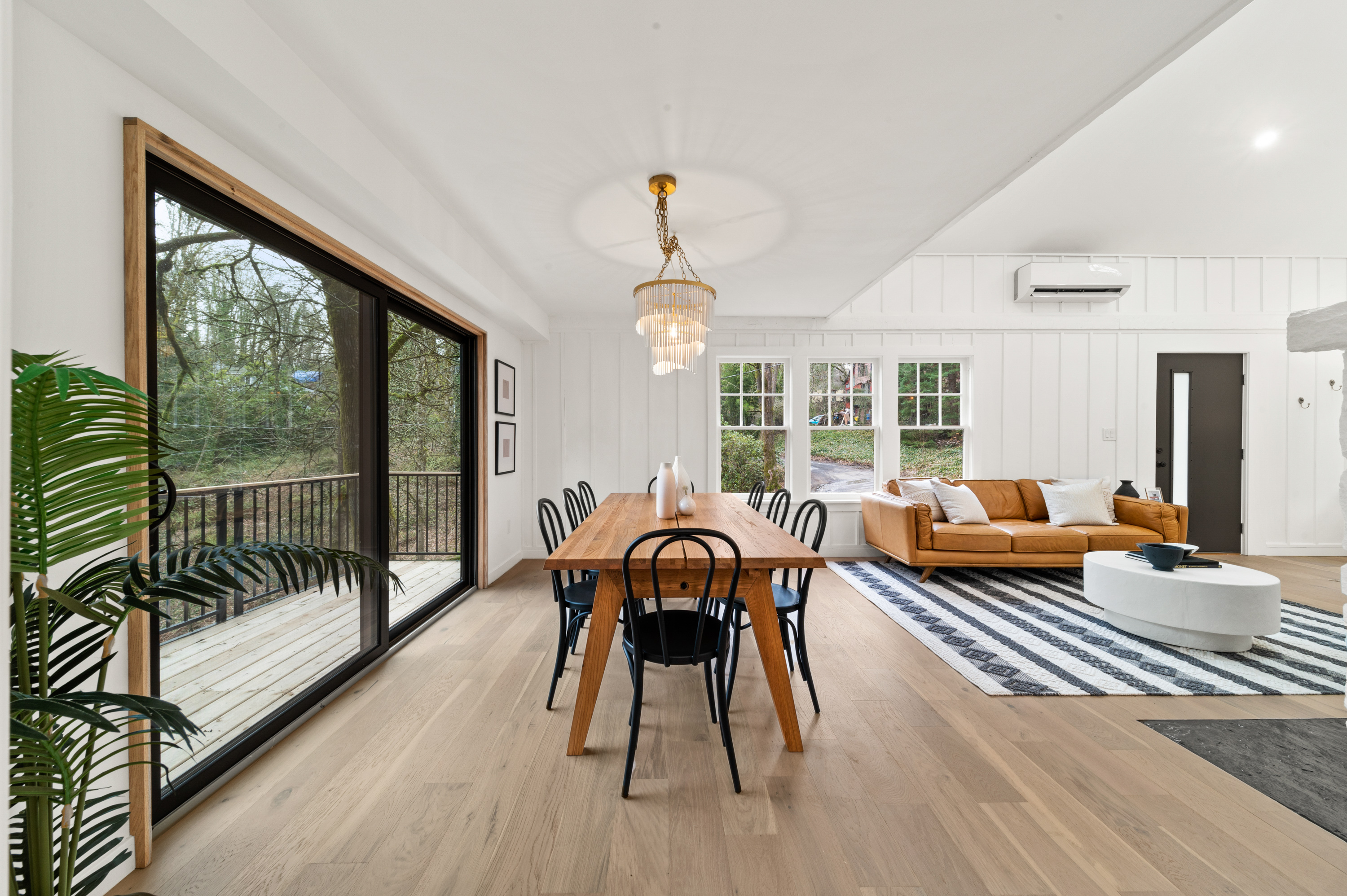 Pacific Northwest Modern home - oregonlive.com