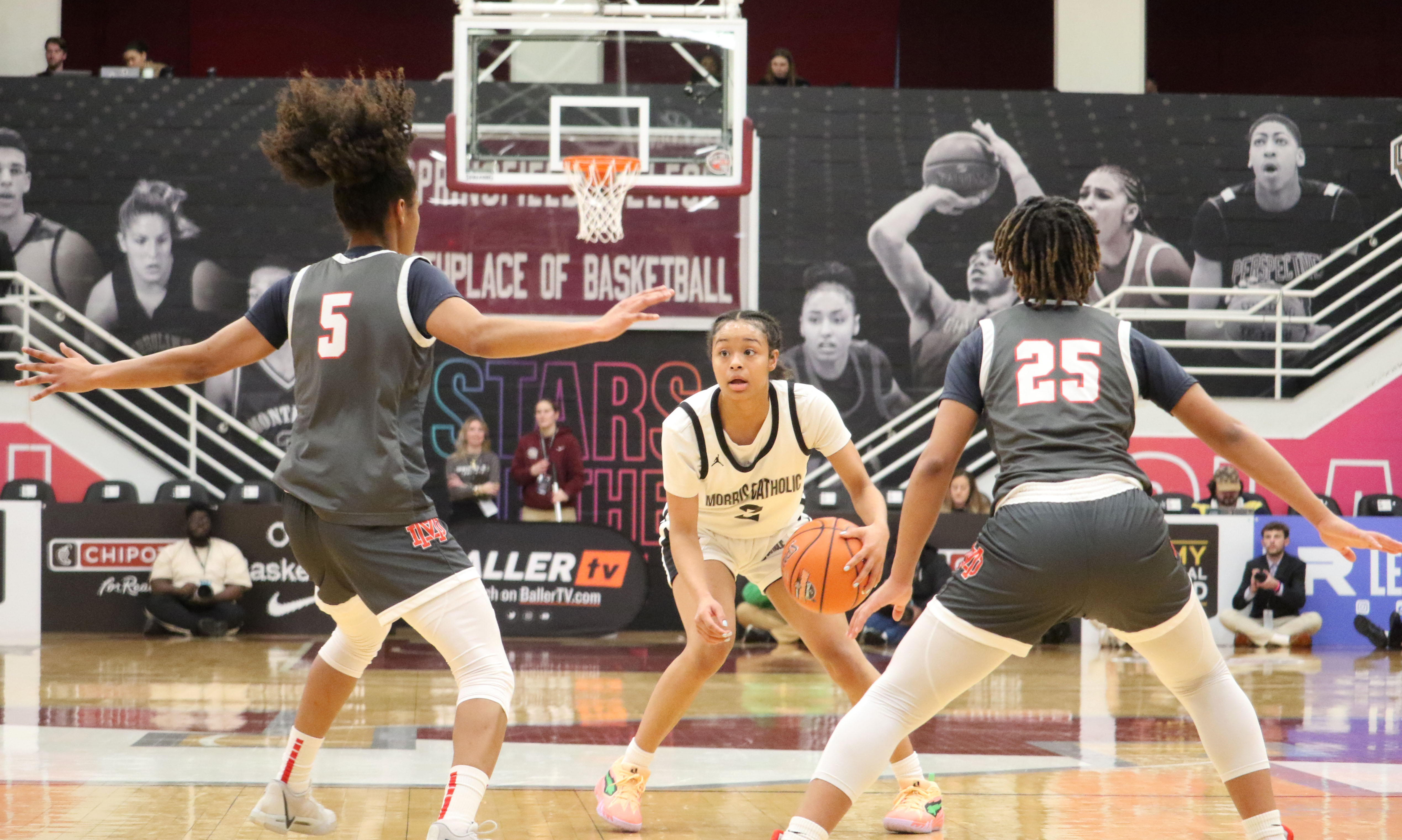Morris Catholic vs. Mater Dei at Hoophall Classic - masslive.com