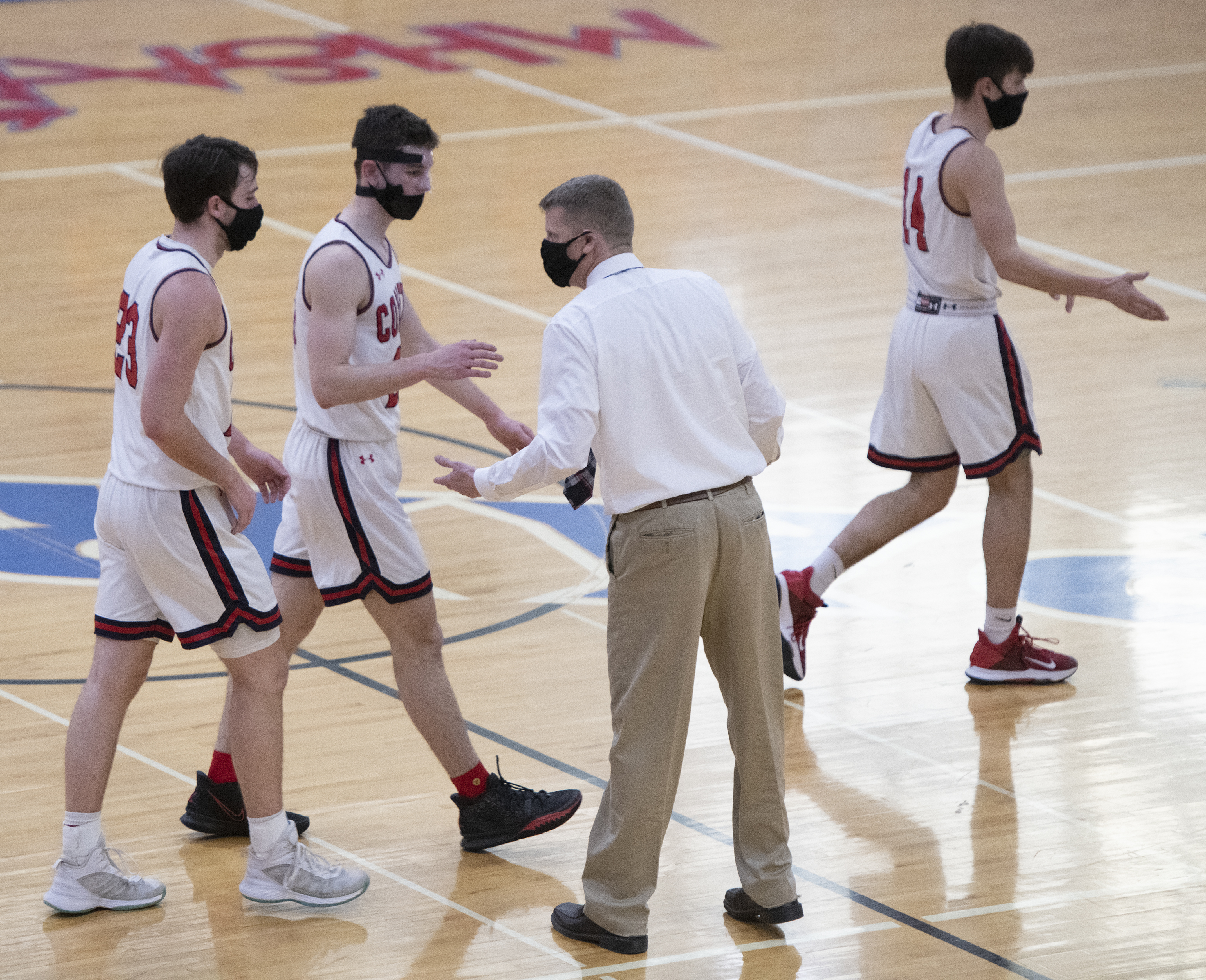 Hanover-Horton vs. Michigan Center in MHSAA Division 3 boys basketball ...