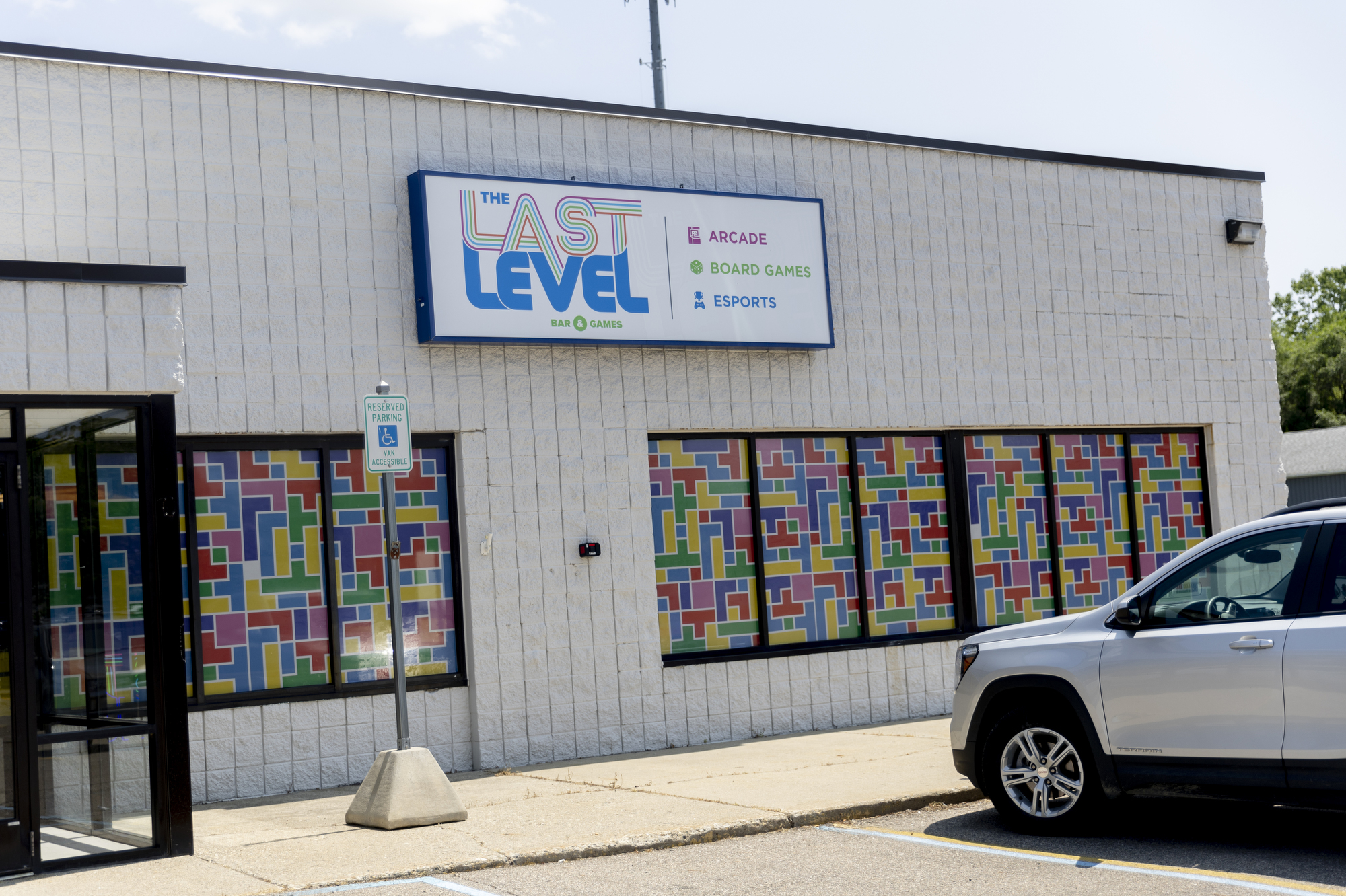 New Michigan bar arcade features 30-plus games, ‘adult lunchables’ and ...