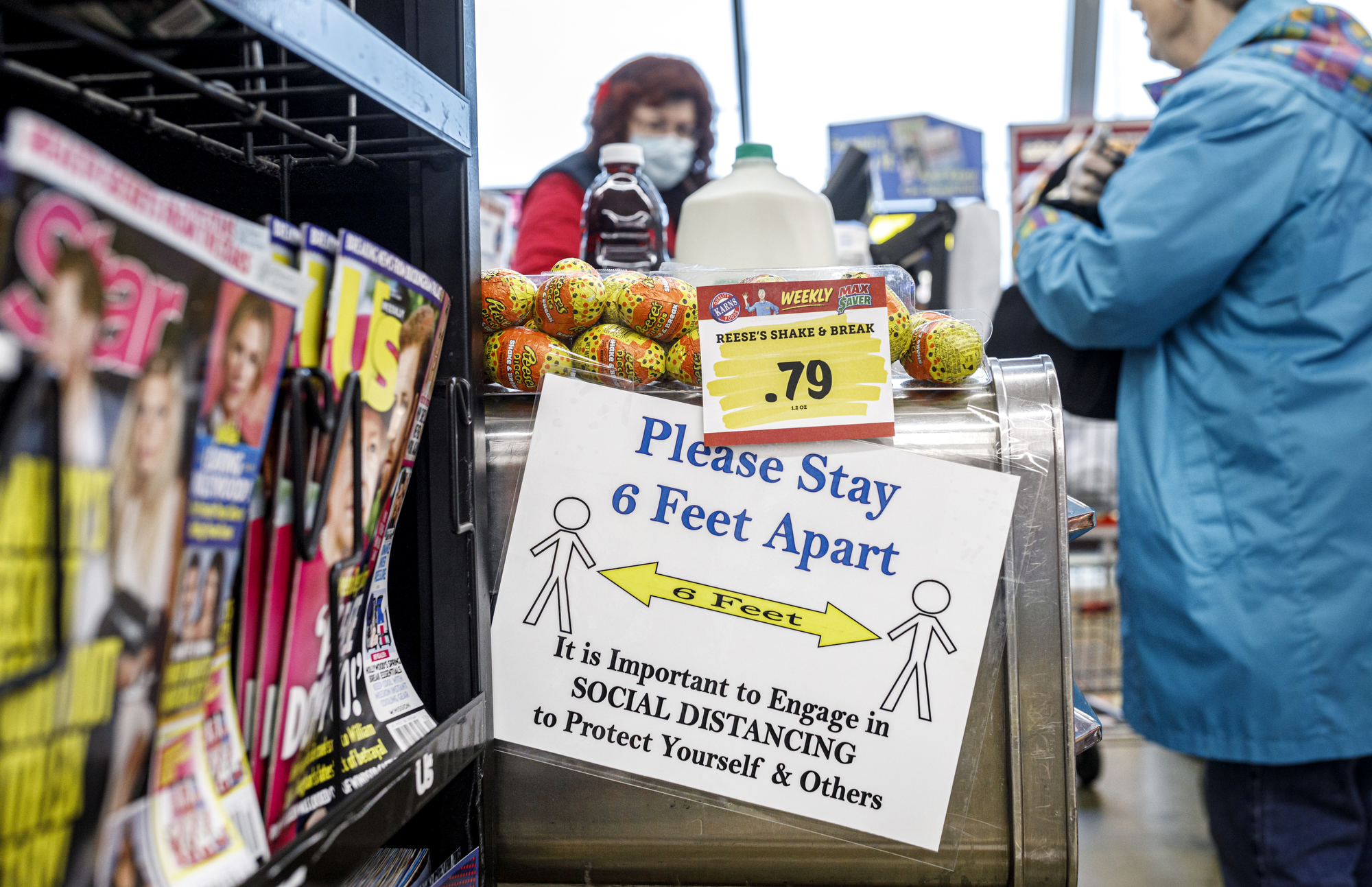 Grocery stores install social distancing devices - pennlive.com