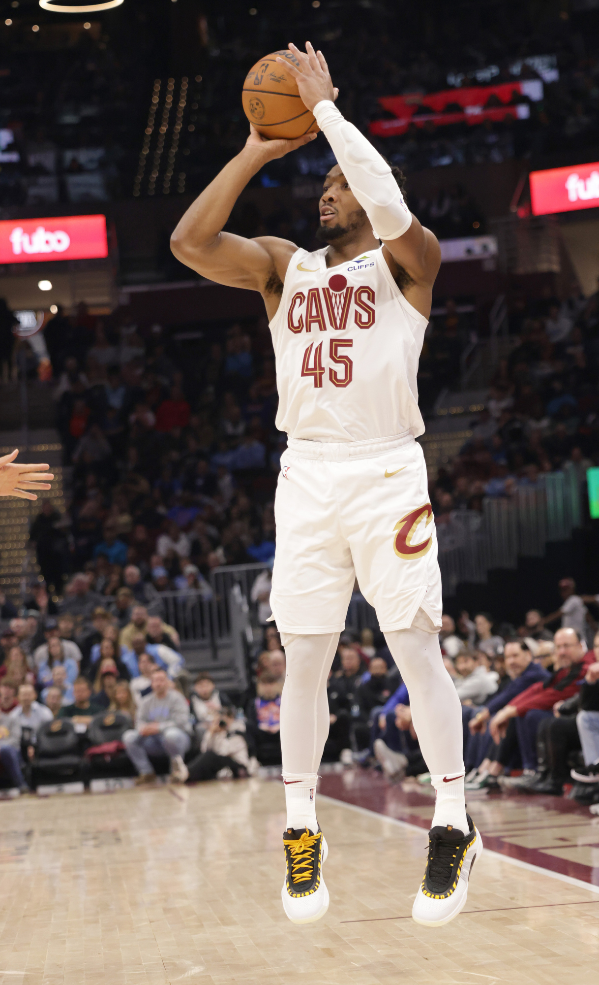 Cleveland Cavaliers vs Dallas Mavericks, February 2, 2025 - cleveland.com