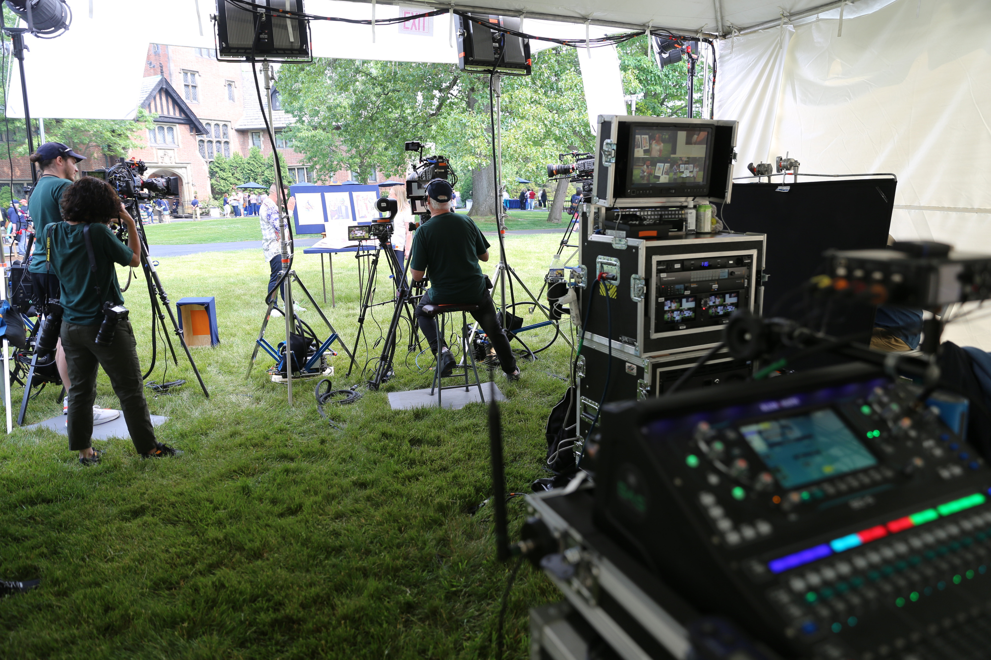 Antiques Roadshow Akron 2023 - cleveland.com
