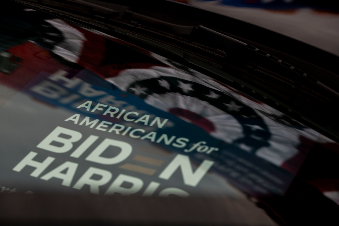 Sen. Kamala Harris campaigns at a drive-in style event in Pontiac ...