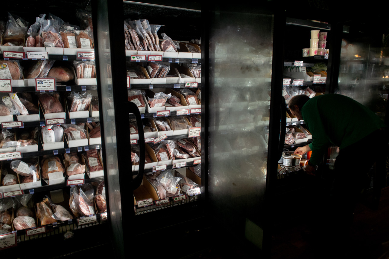 Argus Farm Stop moves business at Packard location online during COVID ...