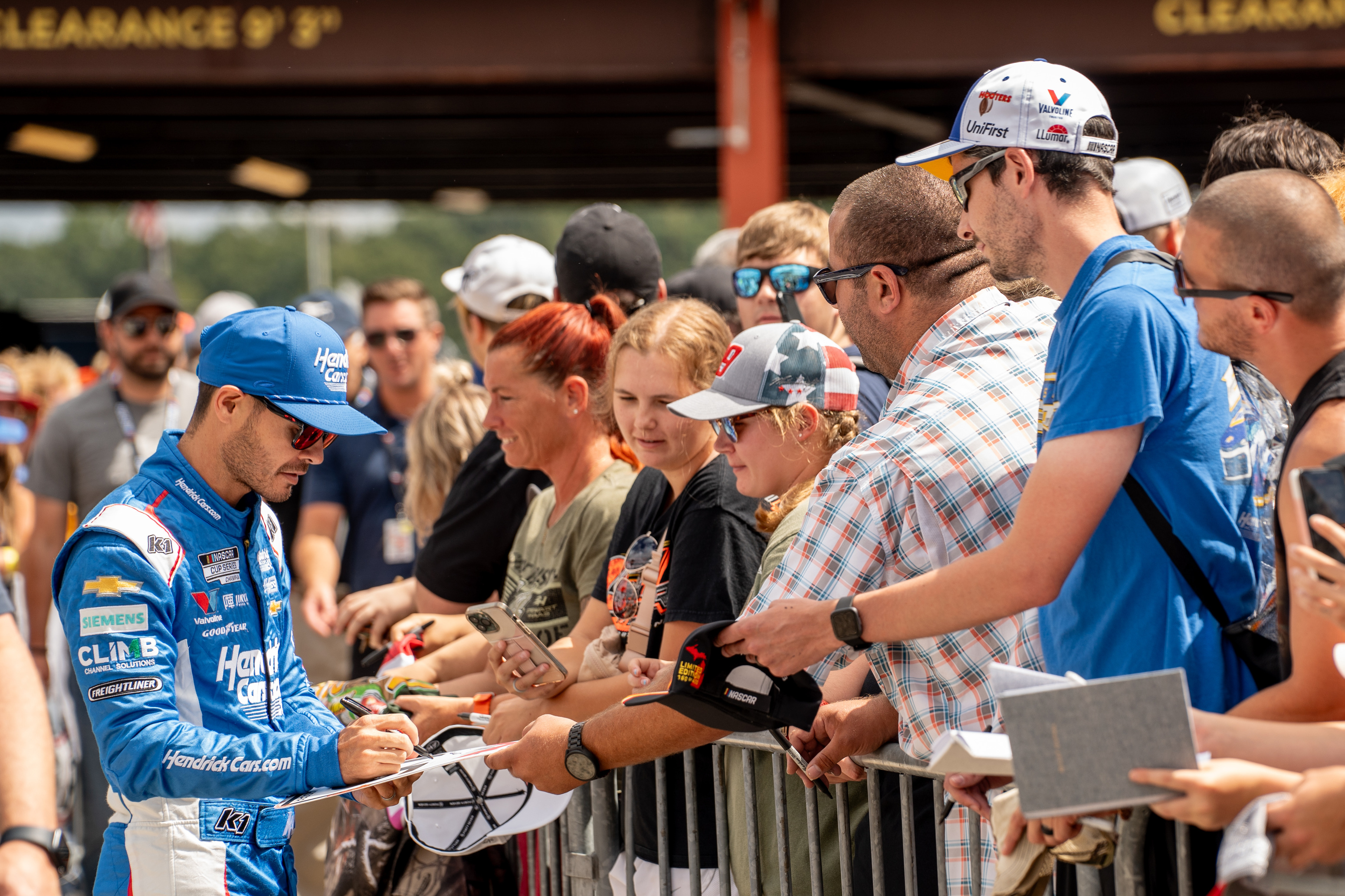 NASCAR FireKeepers Casino 400 at Michigan International Speedway ...