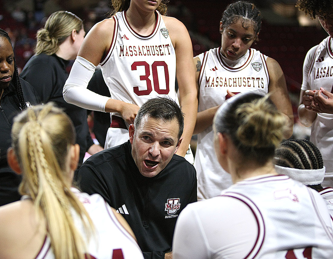 UMass Women's Basketball vs Central Michigan 1/10/26 - masslive.com