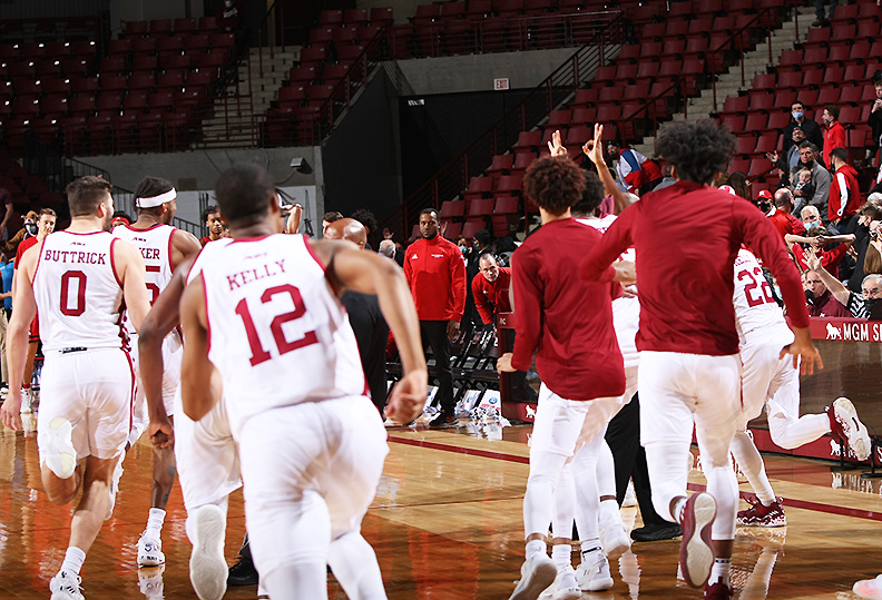 UMass Men's Basketball vs Rutgers 11/27/21 - masslive.com