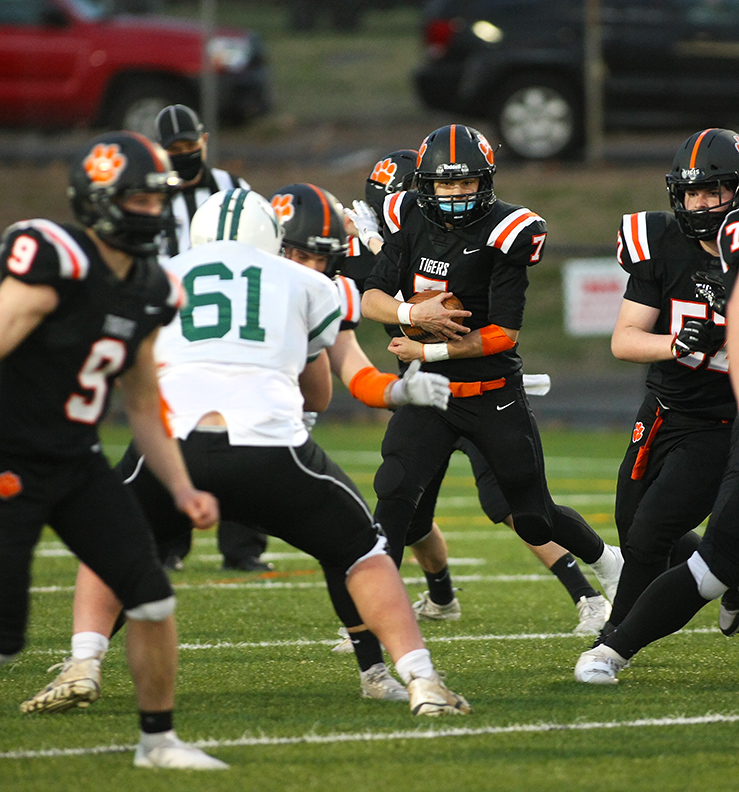 Ware vs South Hadley Football 3/26/21 - masslive.com