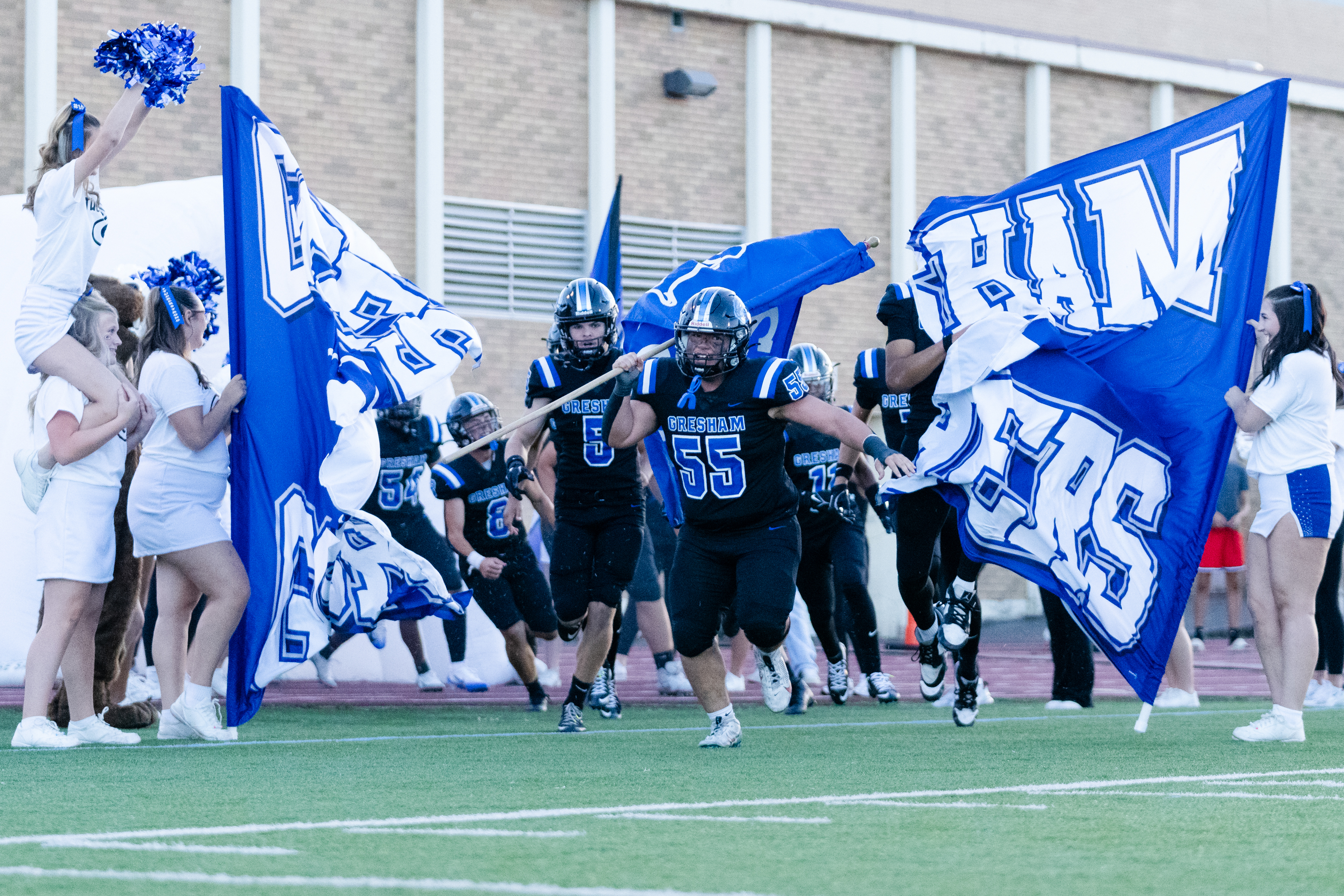 Oregon high school football: Gresham Gophers vs. Hood River Valley ...