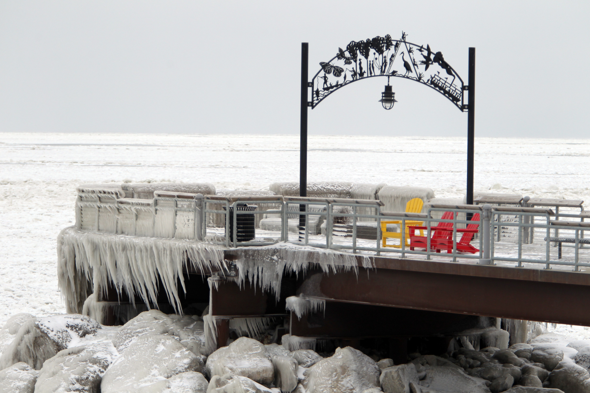 Ice and snow along Lake Erie - cleveland.com