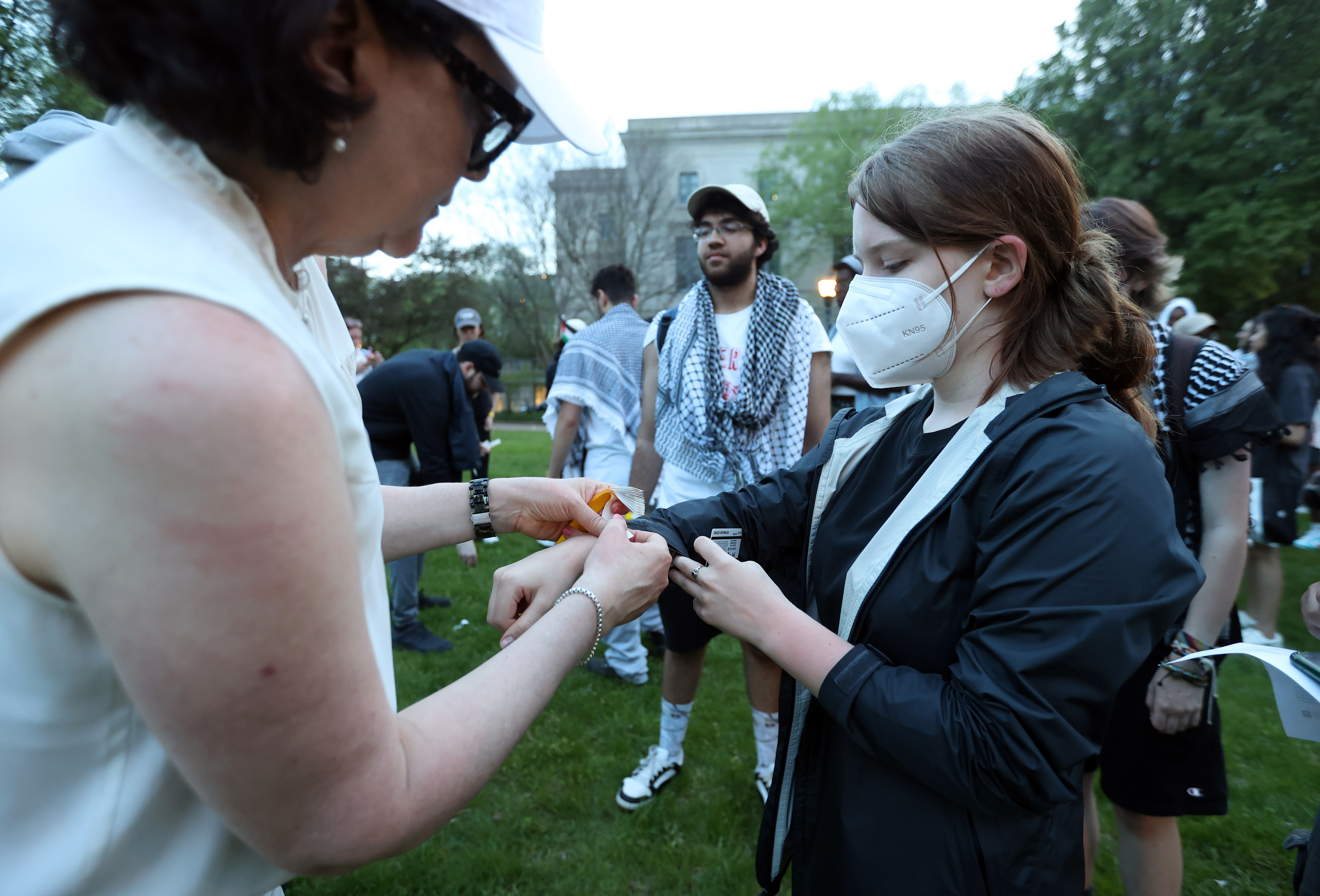 Pro-Palestine demonstrators stay the night at Case Western Reserve ...