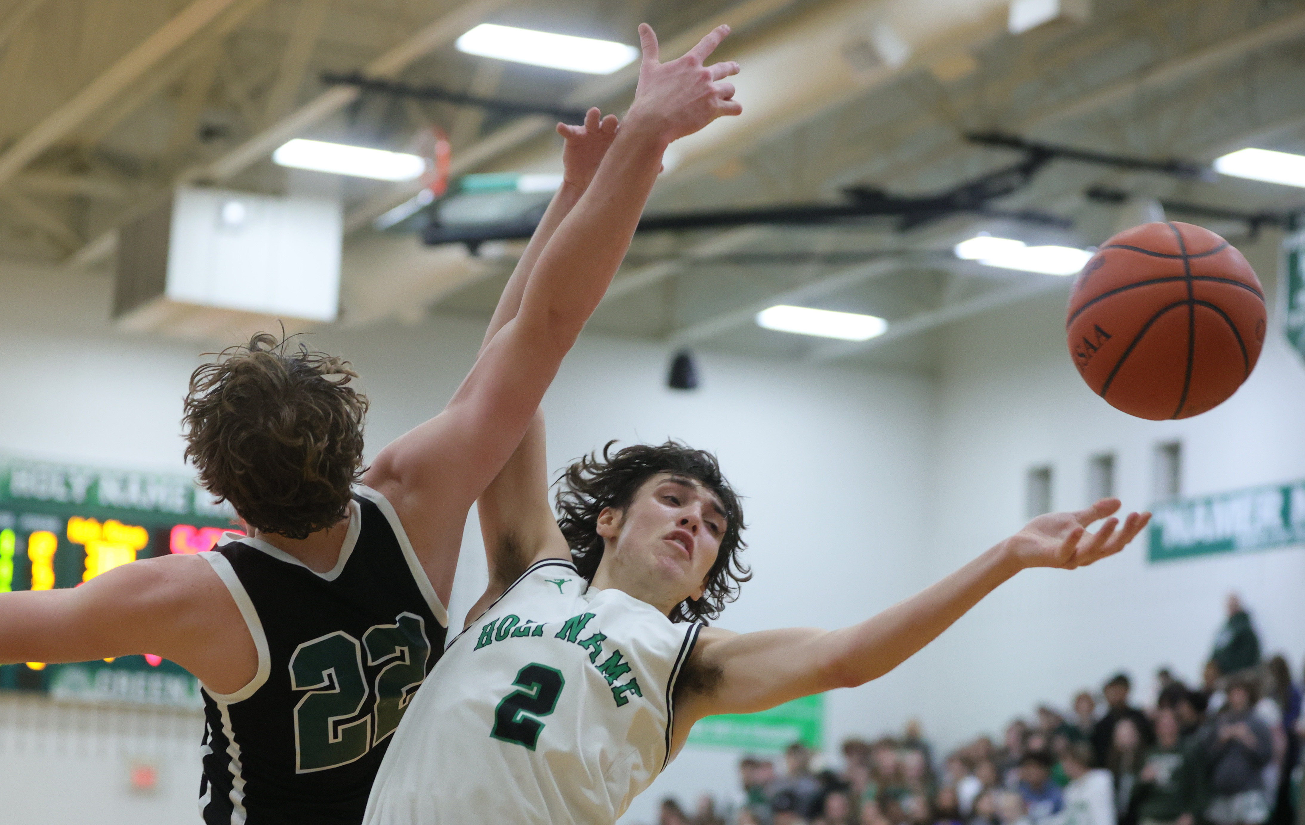 Holy Name vs. Westlake in Great Lakes Conference championship, February ...