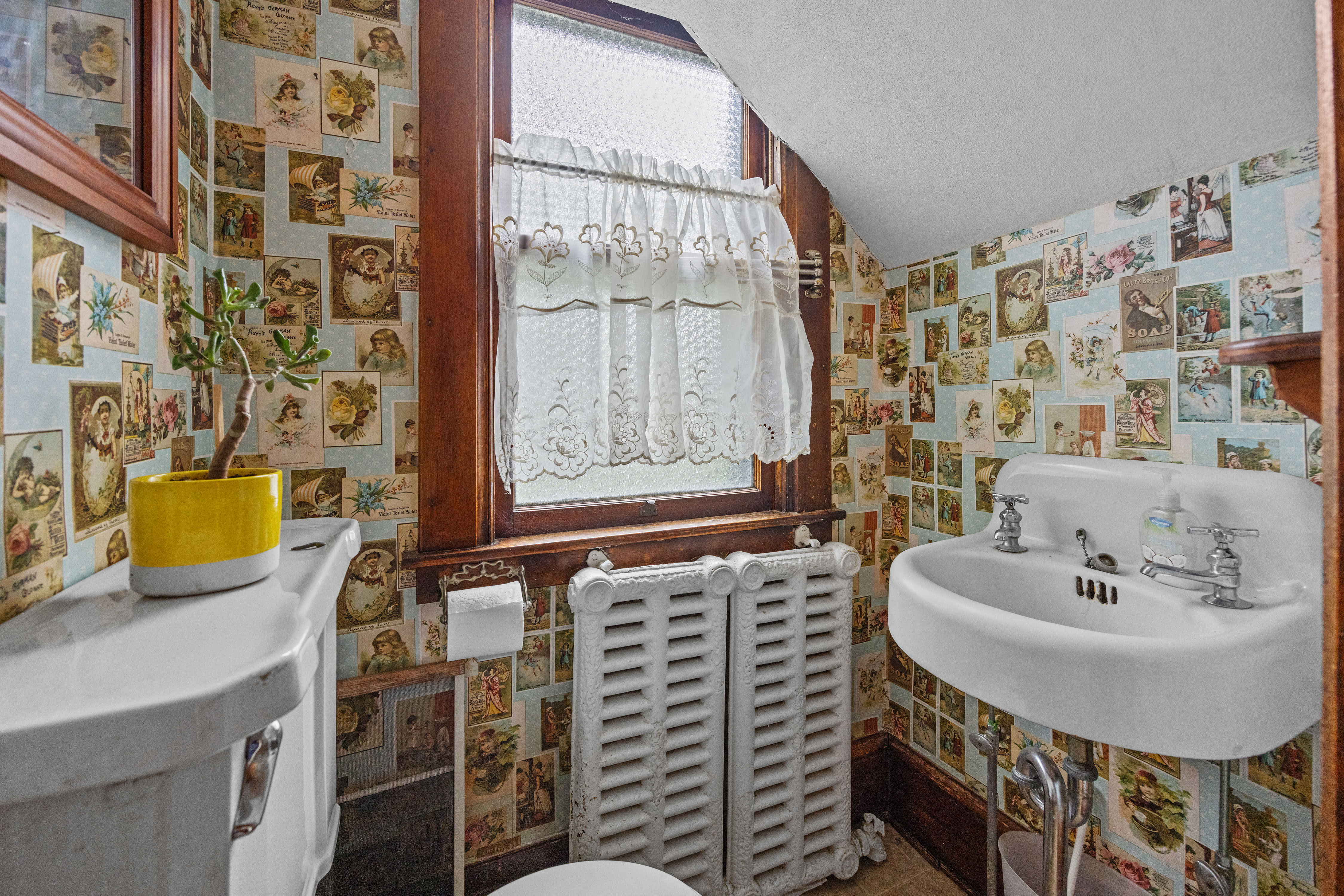 Built in 1890, Leopold Stickley's house in Fayetteville is for sale ...