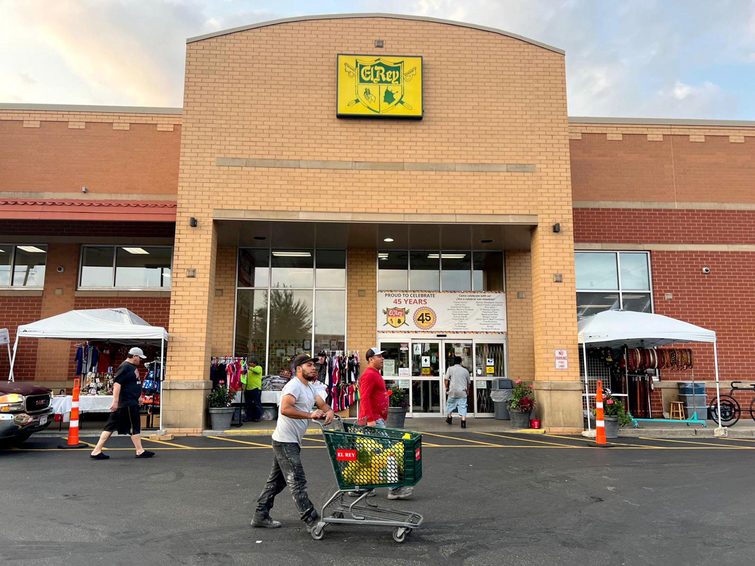 Latino immigrants may decide election in Wisconsin - oregonlive.com