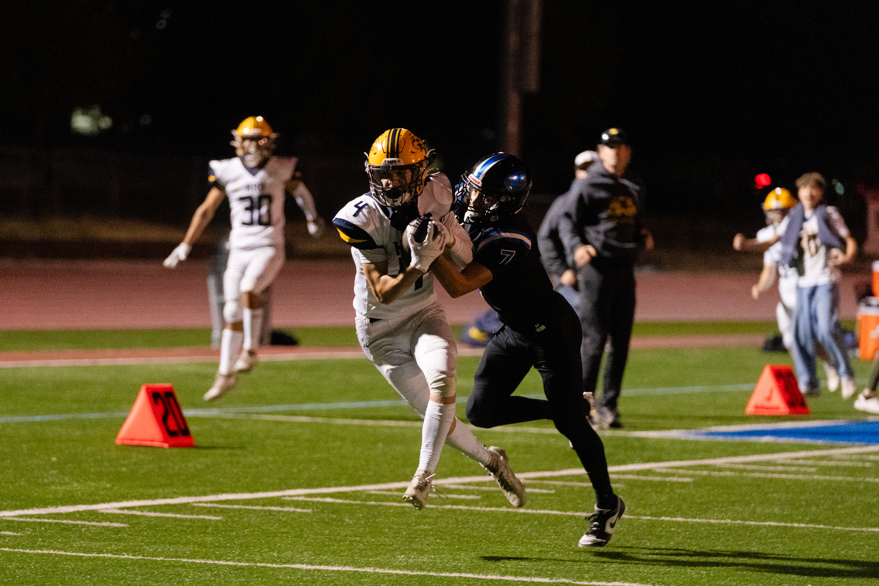 Oregon high school football: Gresham Gophers vs. Hood River Valley ...