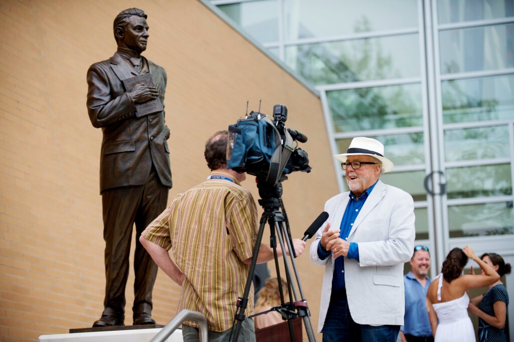 Grand Rapids philanthropist, former U.S. Ambassador Peter Secchia dies ...