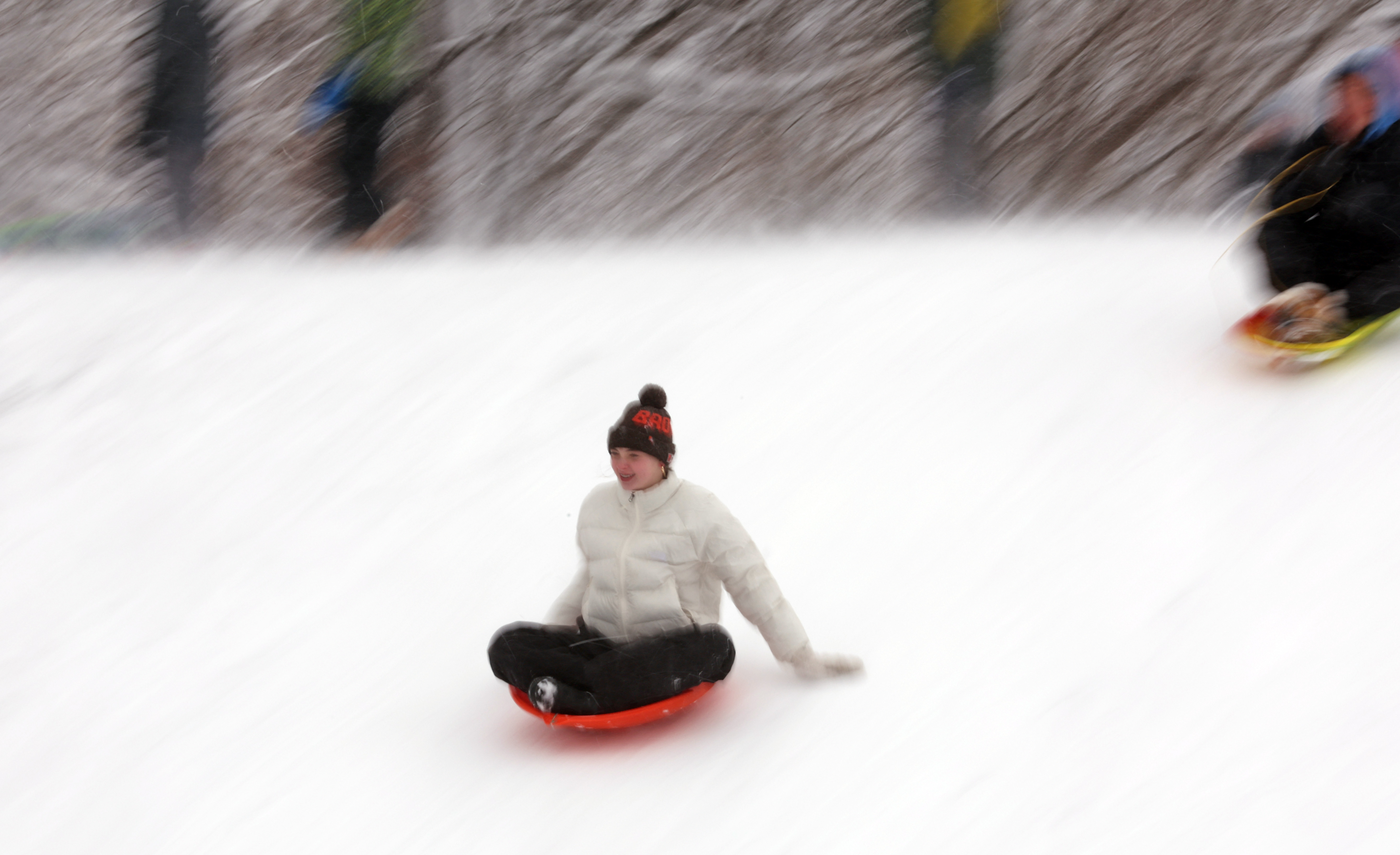 Winter storm drops heavy snow on Northeast Ohio, February 16, 2025 ...