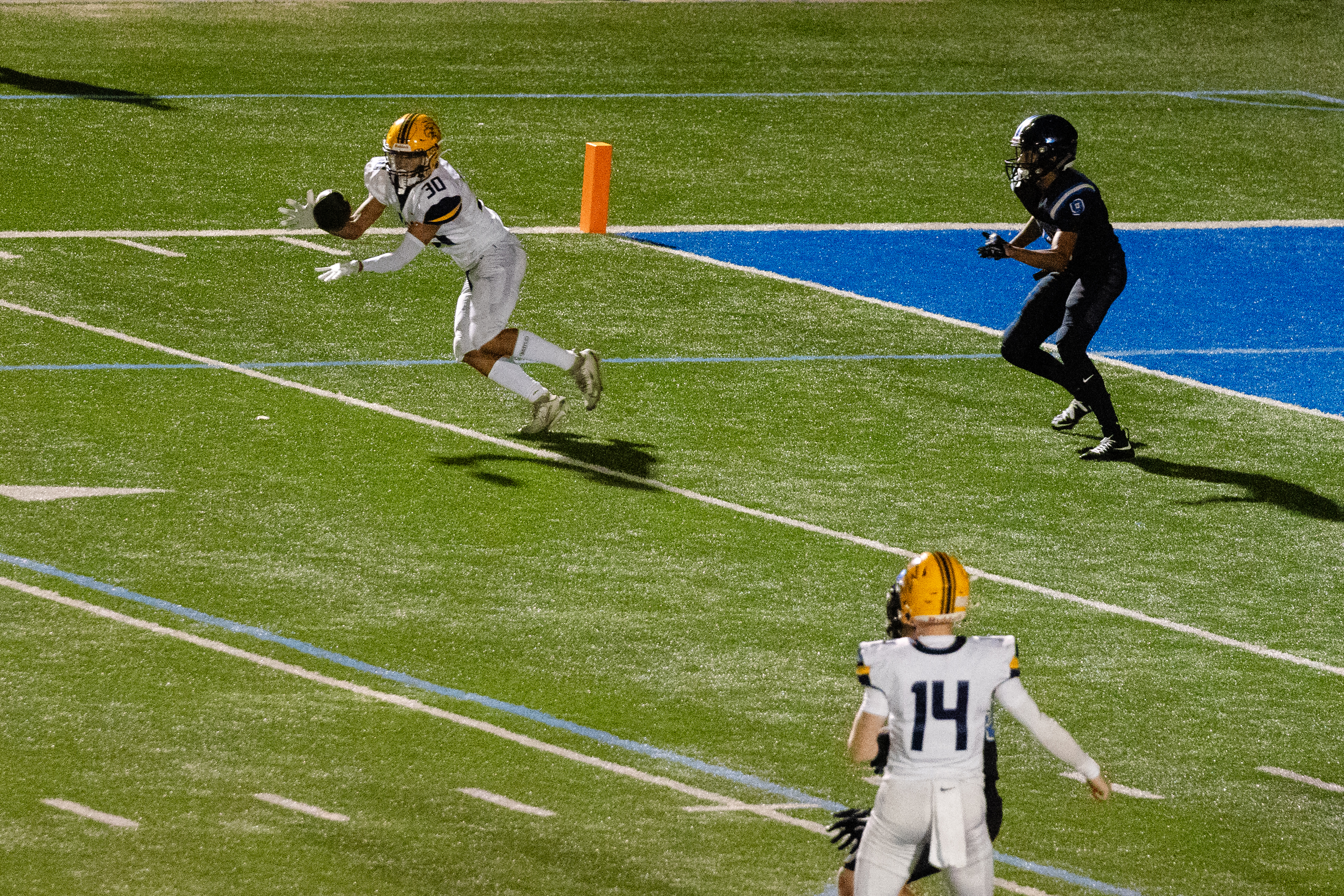 Oregon high school football: Gresham Gophers vs. Hood River Valley ...