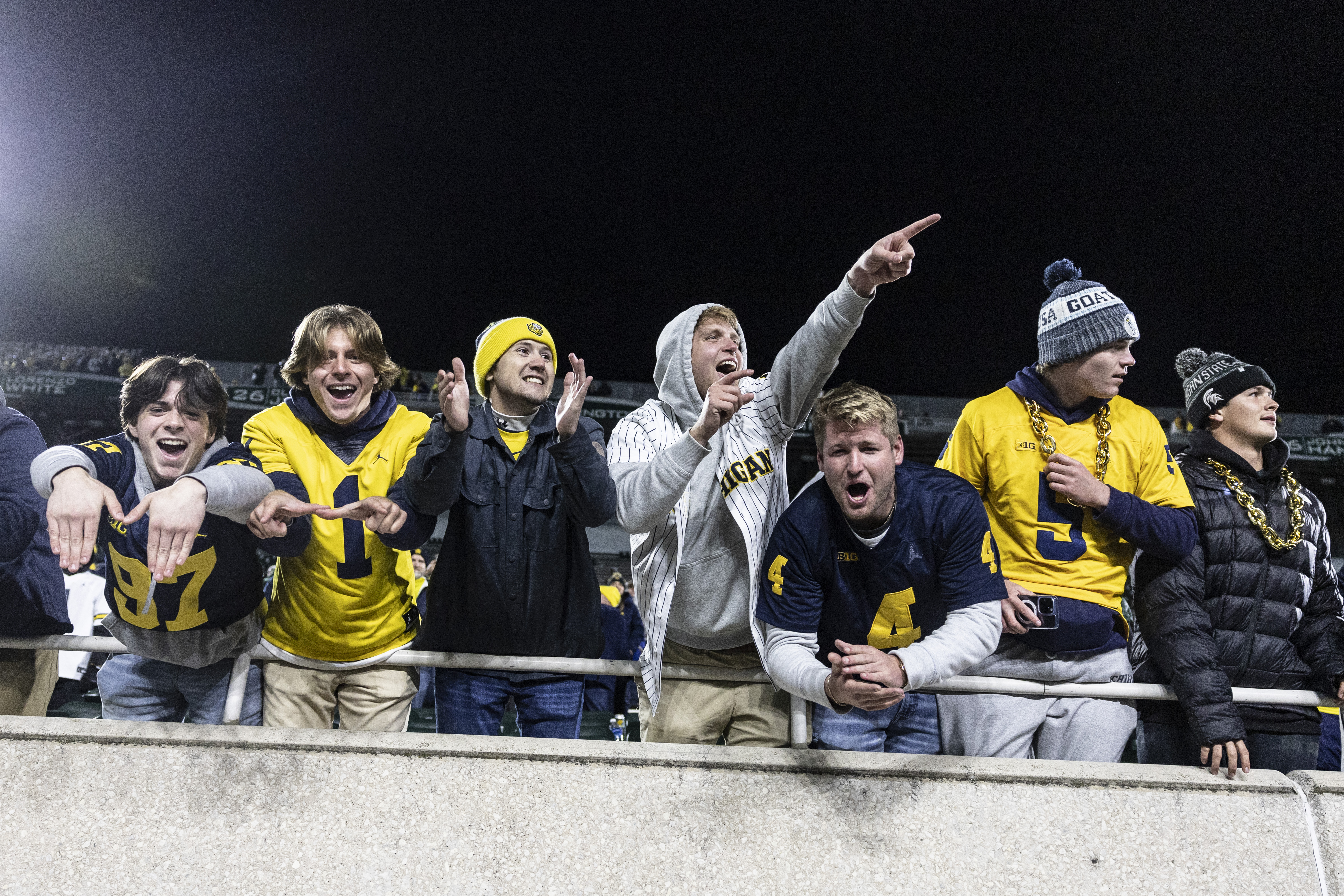 Michigan football defeats Michigan State 49-0 - mlive.com