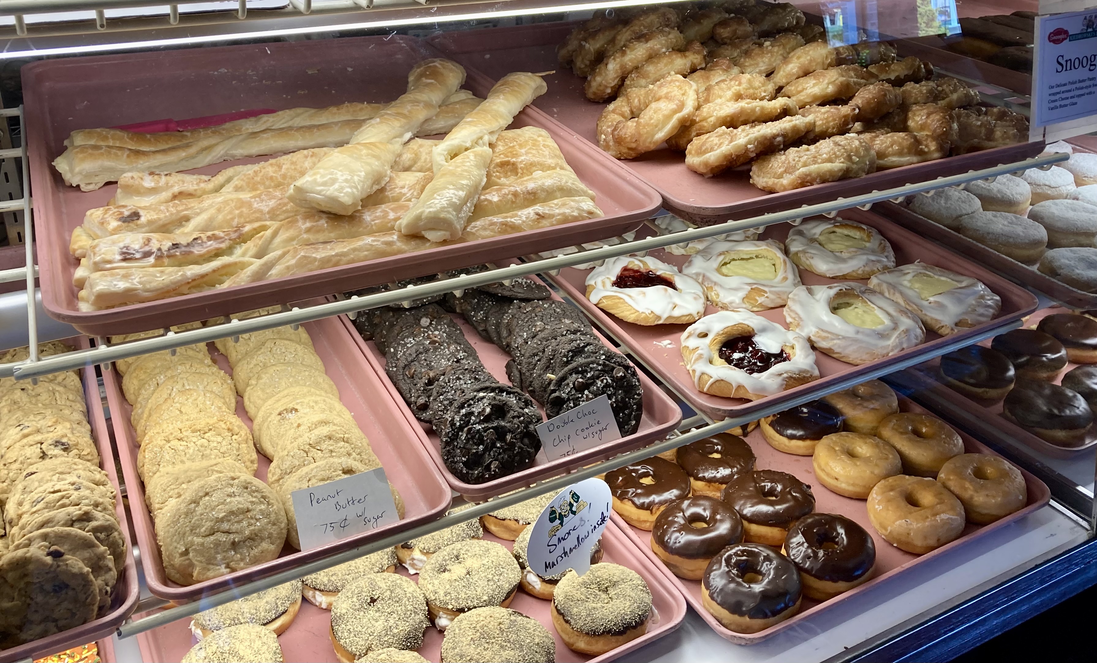 Best Holiday Cookies Contest - Third place winner Kiedrowski's Bakery ...
