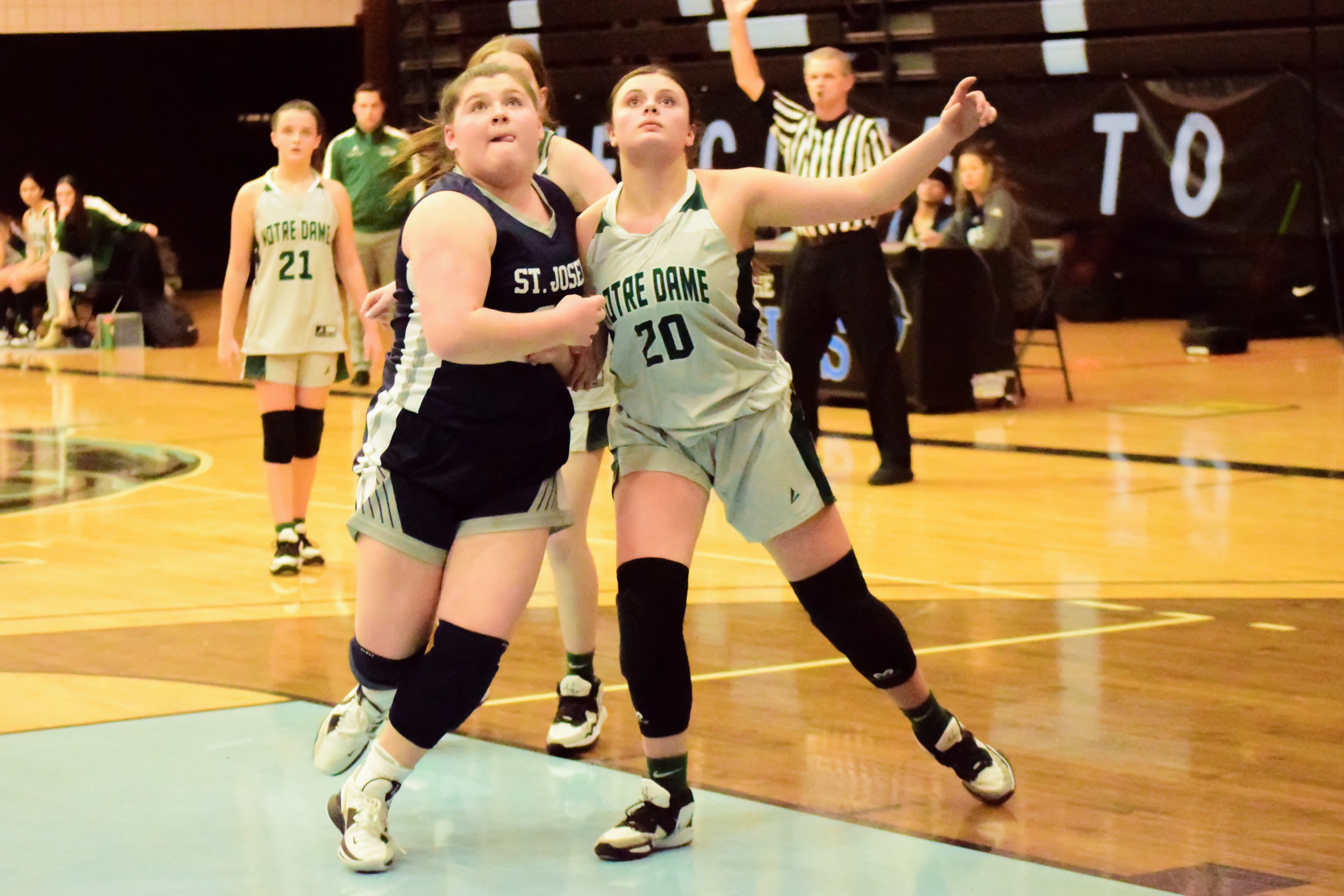 St. Joseph by-the-Sea's JV storms past Notre Dame, 46-25 - silive.com