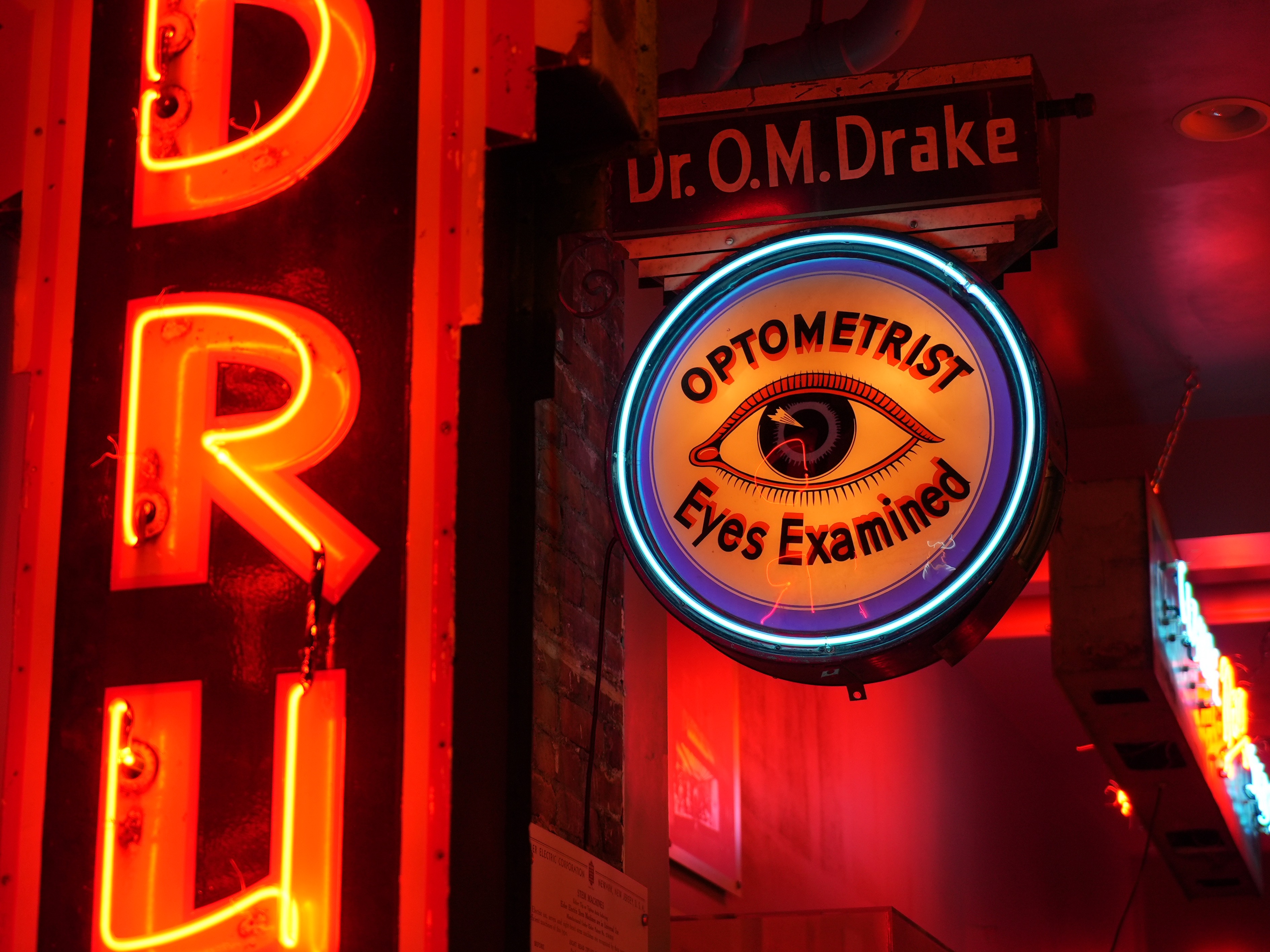 National Neon Sign Museum - oregonlive.com